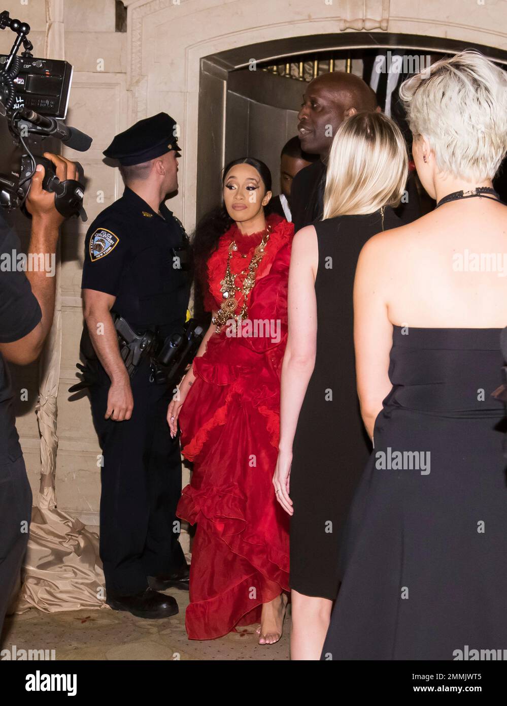 Cardi B, with a bump on her forehead, leaves after an altercation at ...
