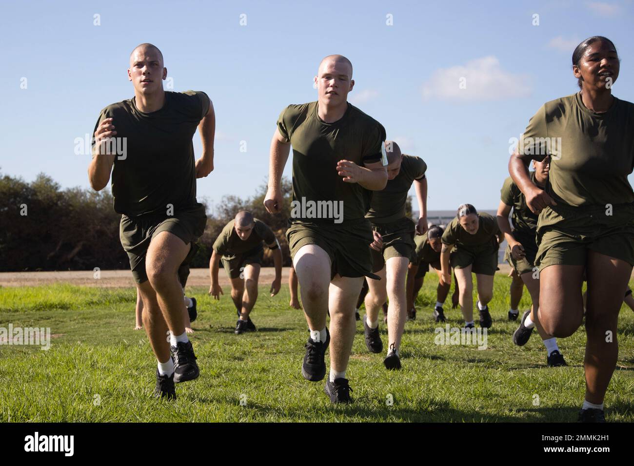 U.S. Marine Corps recruits with Golf Company, 2nd Recruit Training ...