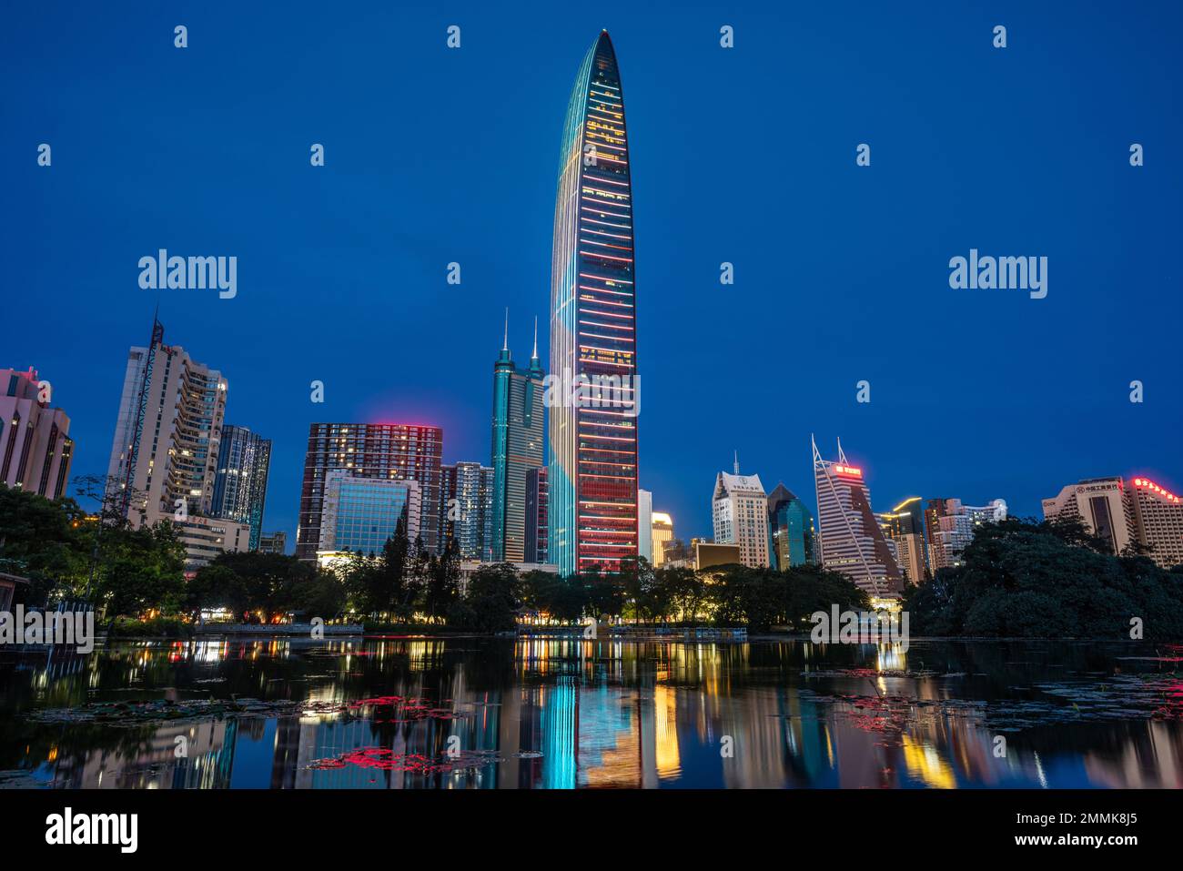 Shenzhen diwang commercial building hi-res stock photography and images ...