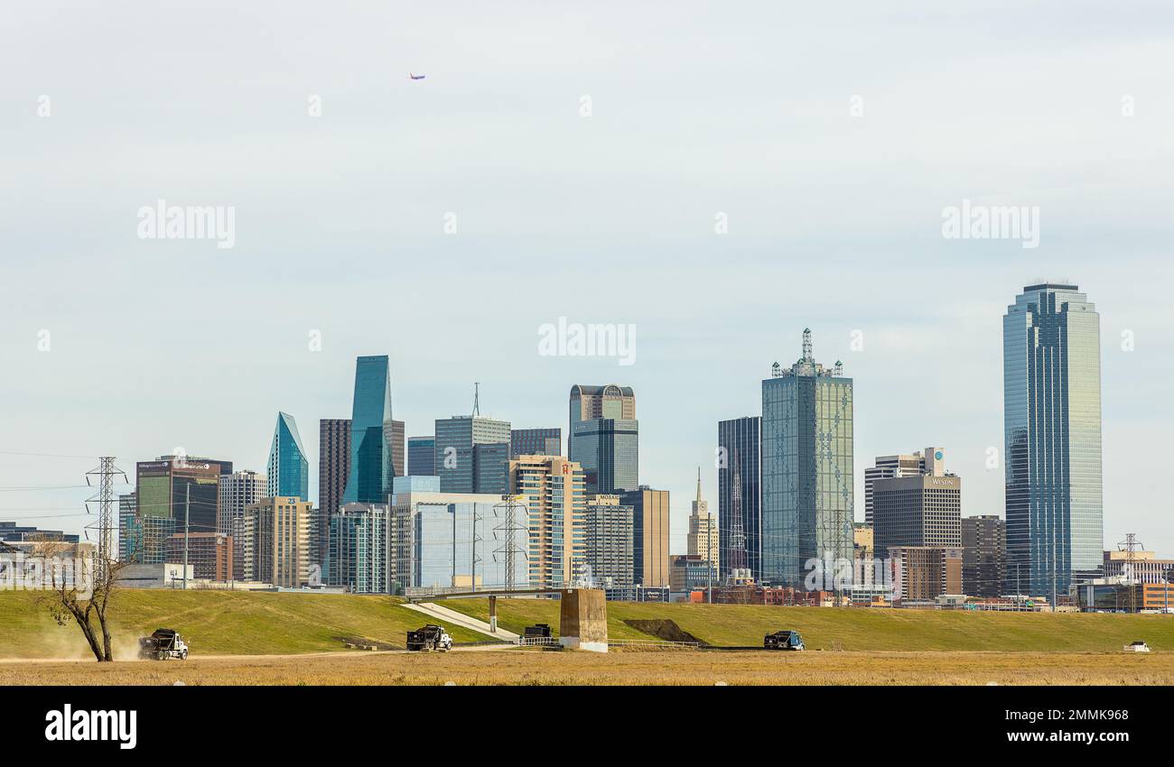 Bank america tower in dallas hi-res stock photography and images - Alamy