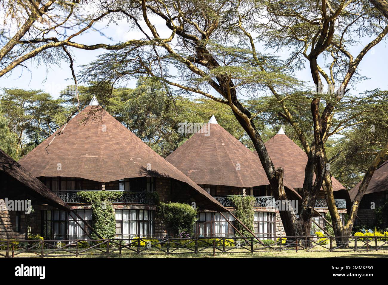 African bungalow hi-res stock photography and images - Alamy