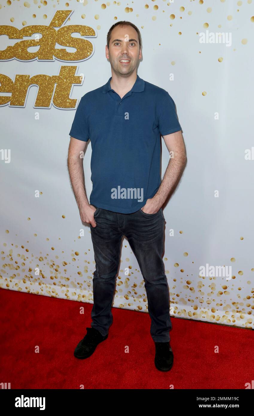 Projection artist Front Pictures arrives at the "America's Got Talent ...