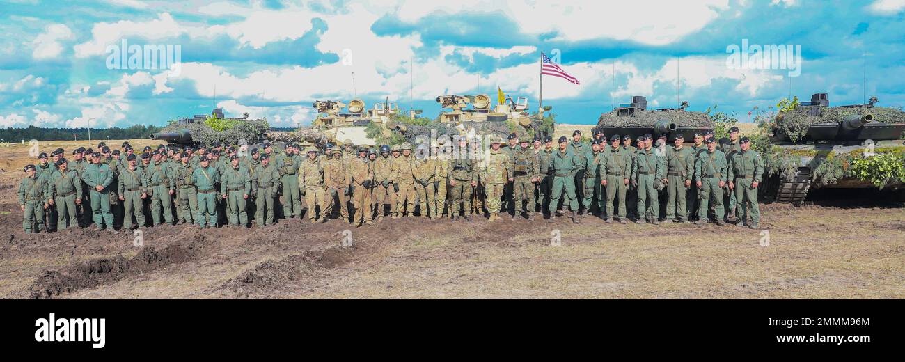 U.S. Army Soldiers assigned to 1st Battalion, 68th Armor Regiment, 3rd ...