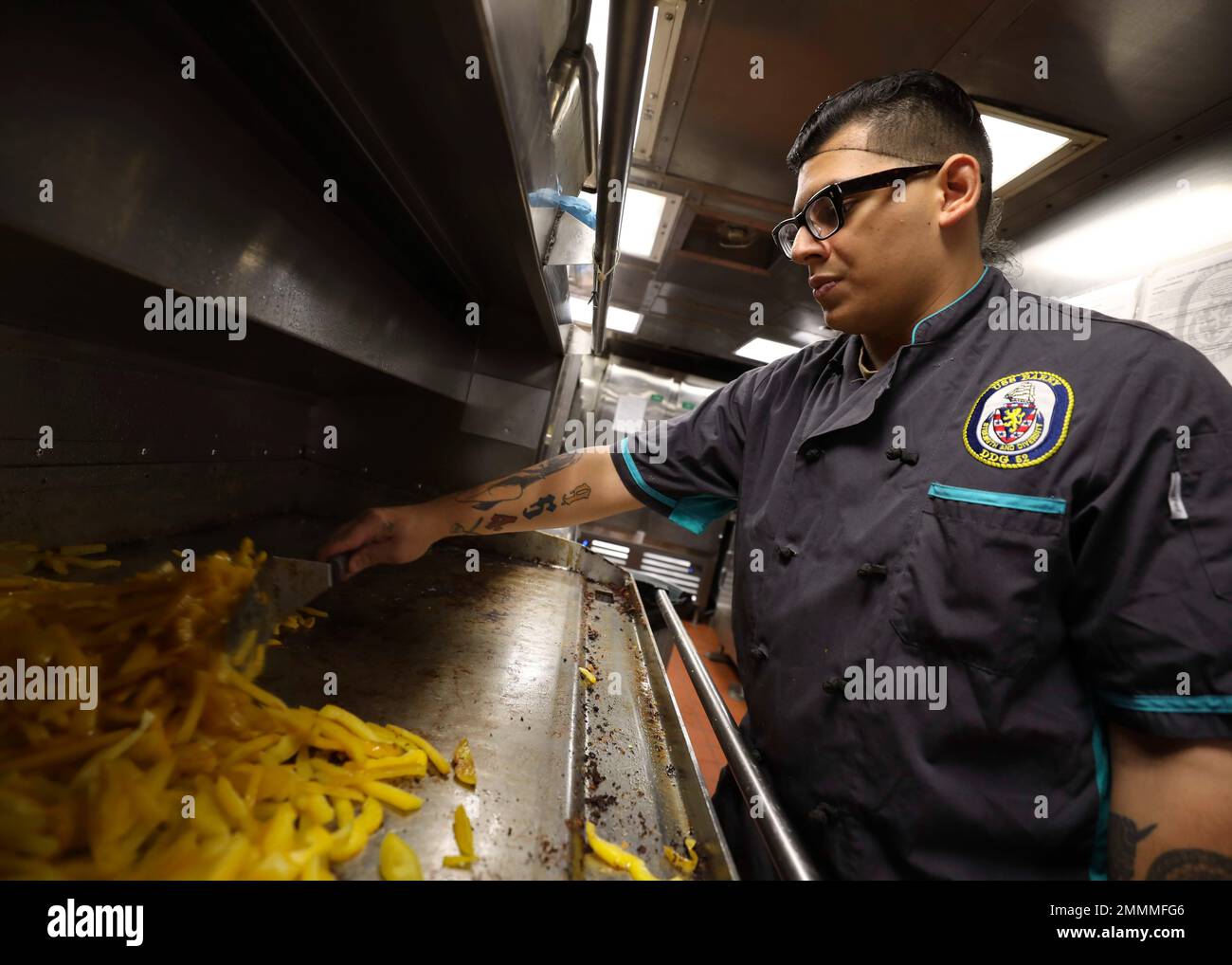 PHILIPPINE SEA (Sept. 20, 2022) – Culinary Specialist 3rd Class John ...