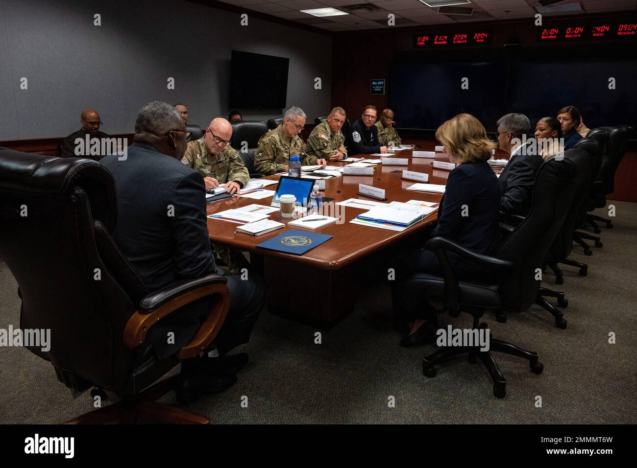 Secretary of Defense Lloyd J. Austin III meets with senior enlisted ...