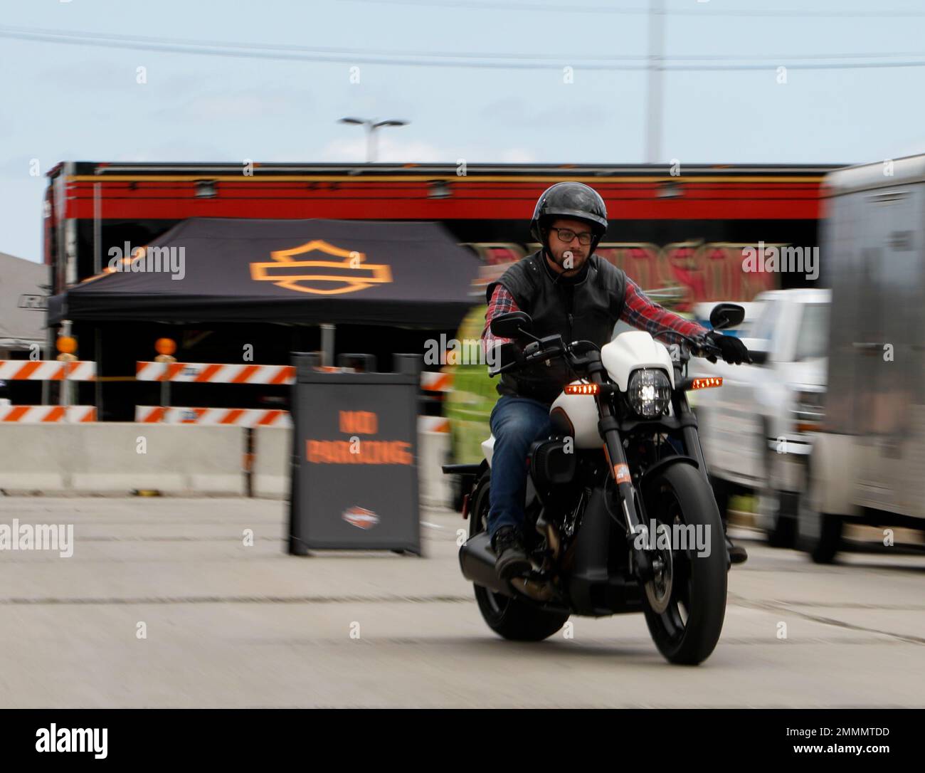 IMAGE DISTRIBUTED FOR HARLEY-DAVIDSON - Riders test drive the new ...