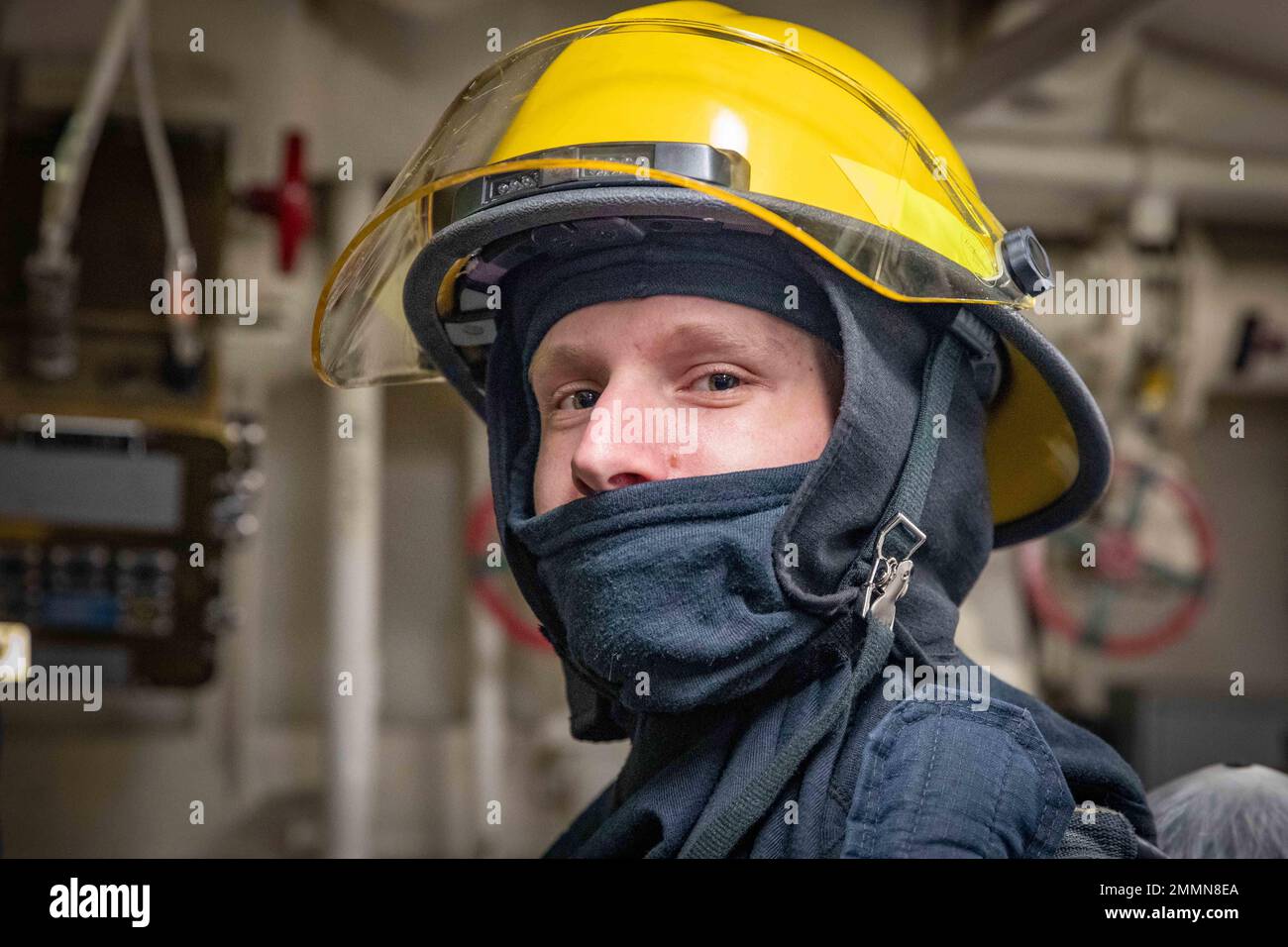 220921-N-NQ285-1459 ATLANTIC OCEAN (Sept. 21, 2022) Damage Controlman ...