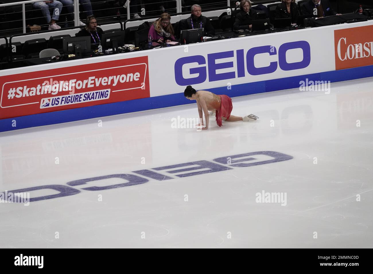 San Jose, CA, USA. 27th Jan, 2023. Ting Cui crashes in front of the ...