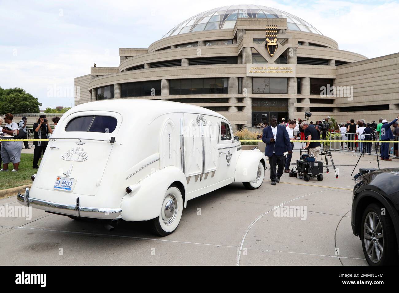 CORRECTS TO 1940, NOT 1936 - Swanson Funeral Home's 1940 LaSalle hearse ...