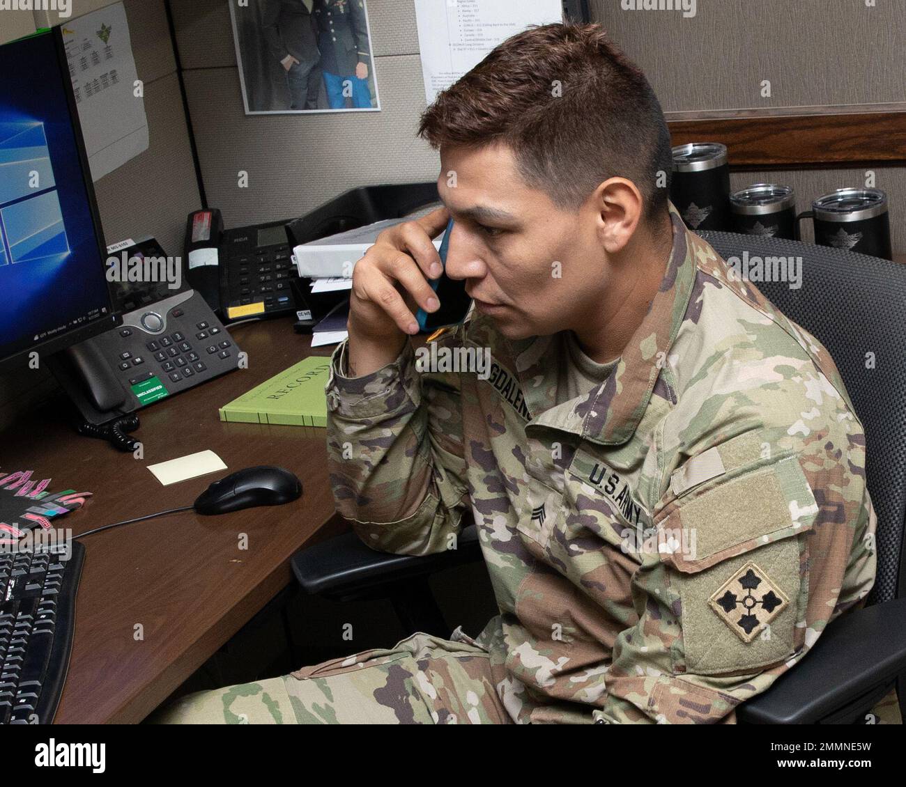 Commander 4th infantry division hi-res stock photography and images - Alamy