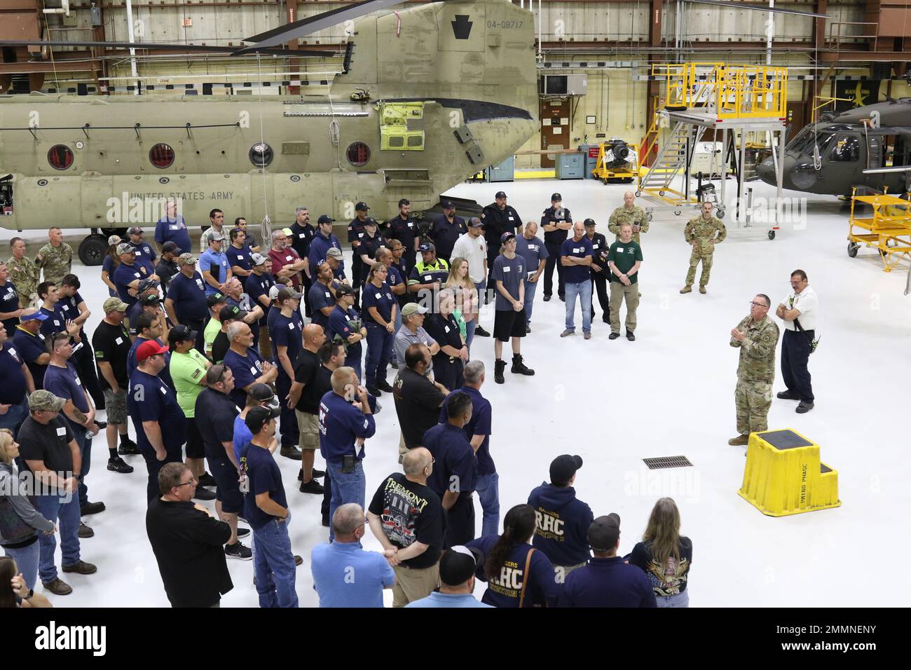 U.S. Soldiers with the Pennsylvania National Guard provide military ...
