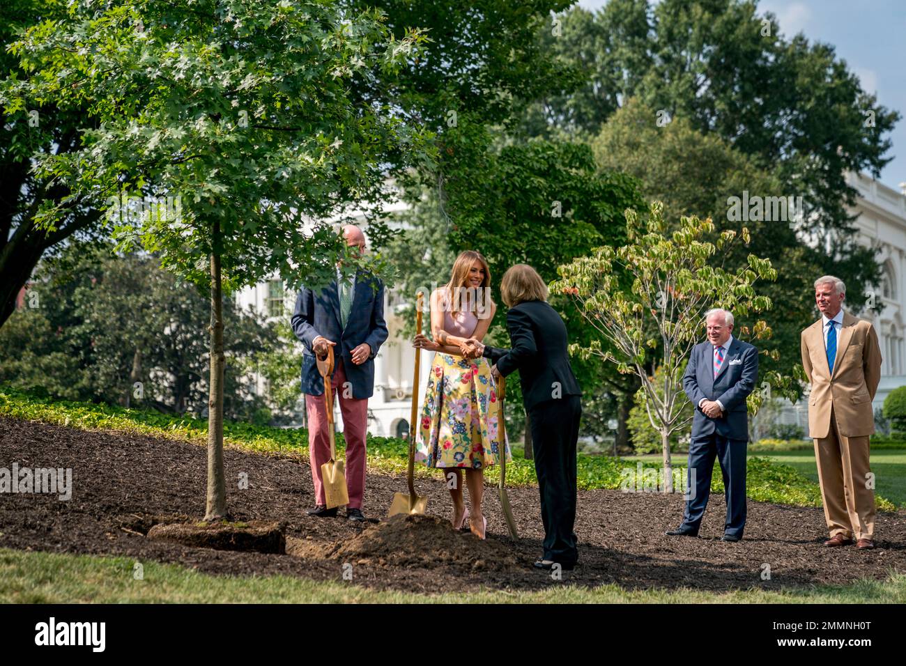 From left, President James Monroe's fifth generation grandson Richard ...