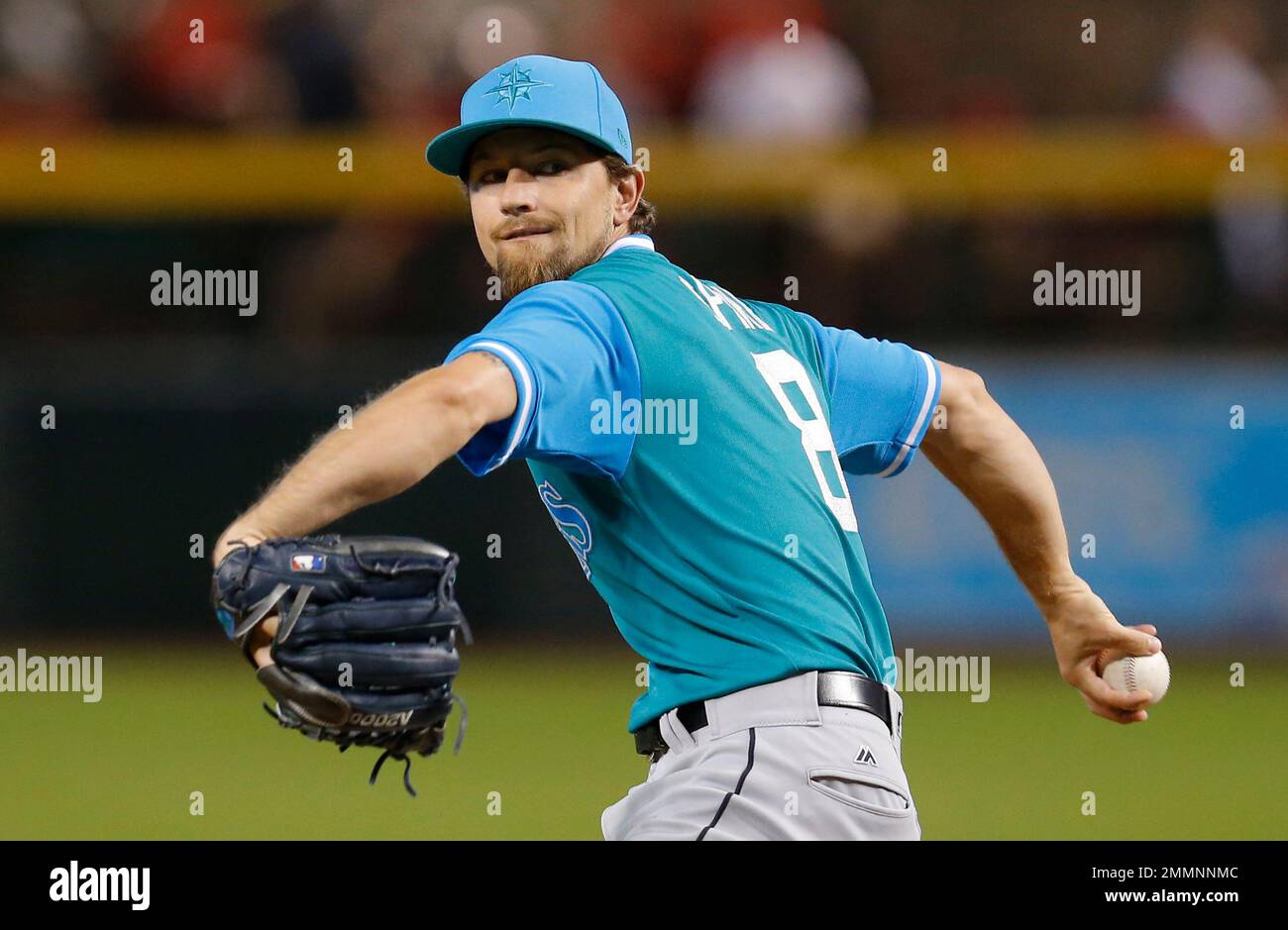 Seattle Mariners pitcher Mike Leake throws in the first inning during a ...