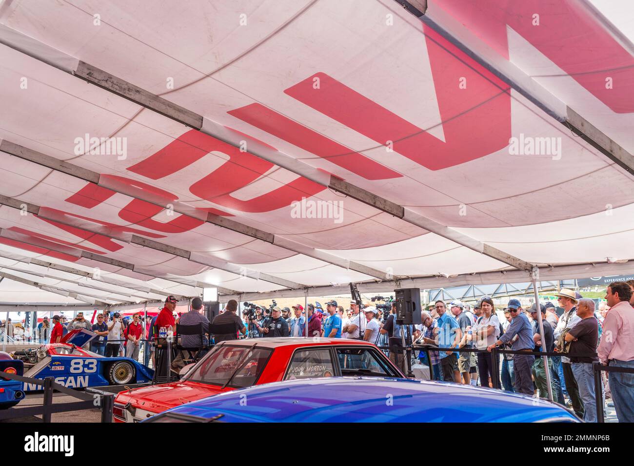 IMAGE DISTRIBUTED FOR NISSAN - Matt D'Andrea, CarCast Motorator, left ...