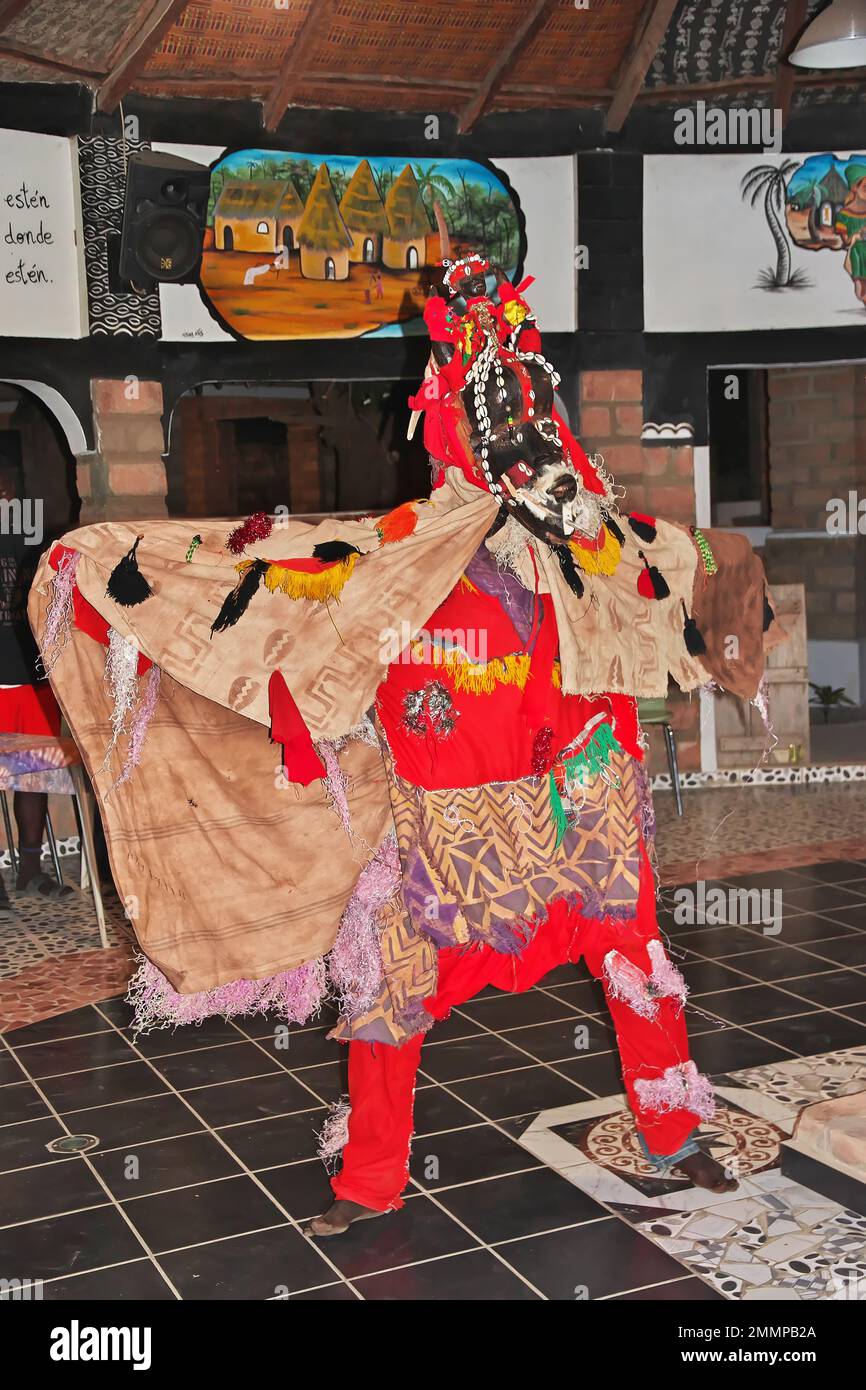 Masks dakar senegal west africa hi-res stock photography and images - Alamy