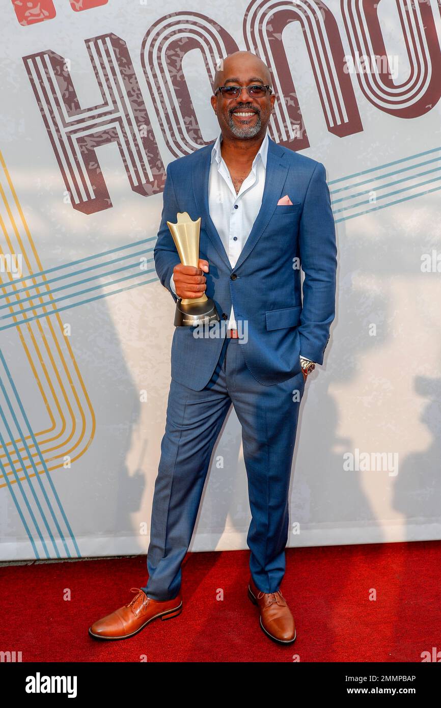 Darius Rucker, with the ACM Gary Haber Lifting Lives Award, arrives at ...