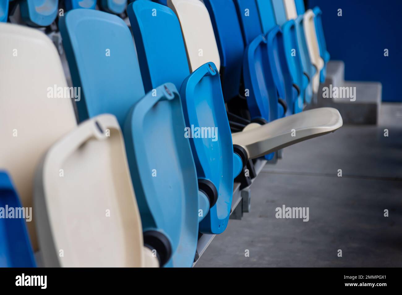 Empty bleachers seats hi-res stock photography and images - Alamy