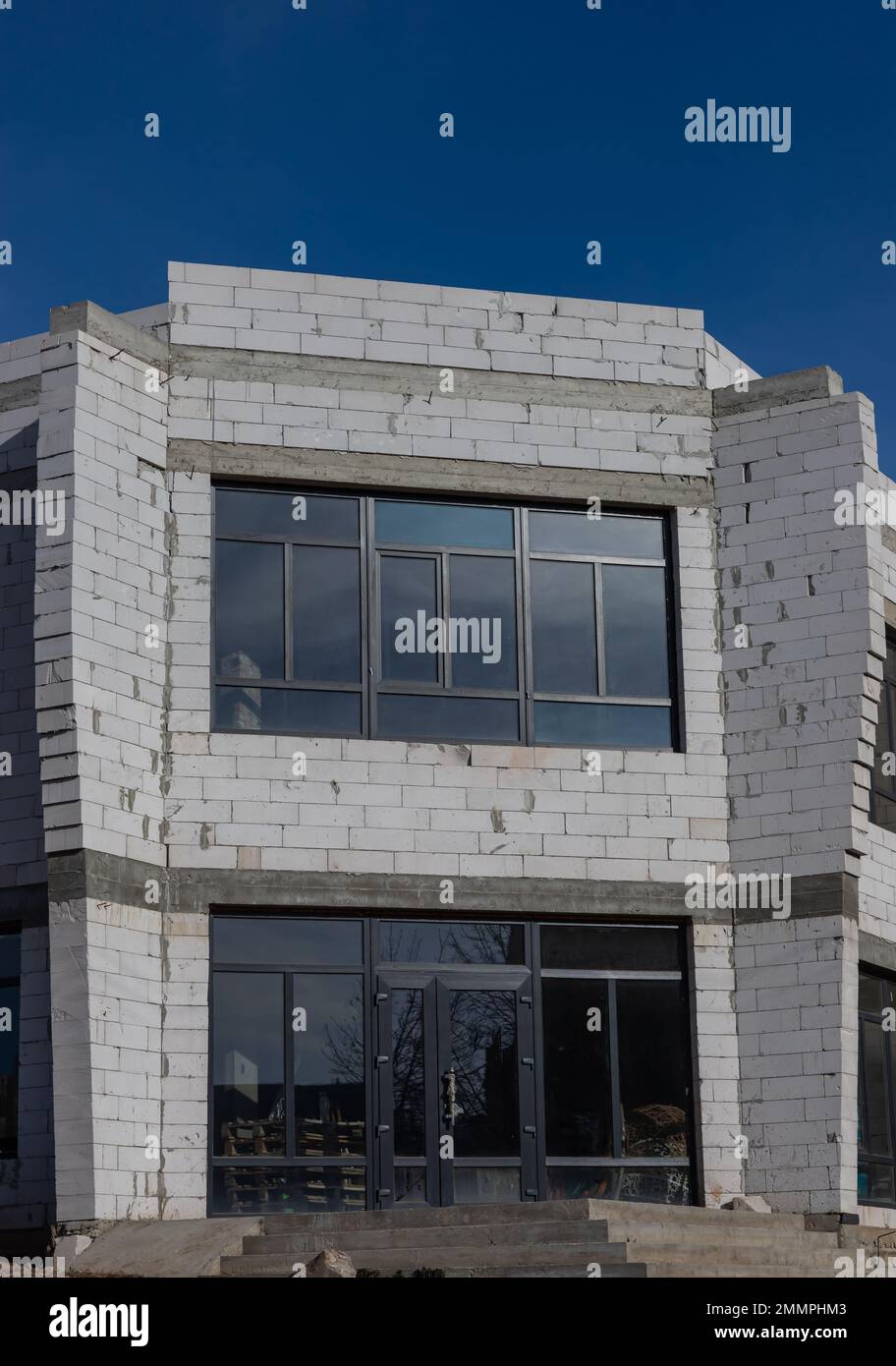 Brick wall in construction progress hi-res stock photography and images ...