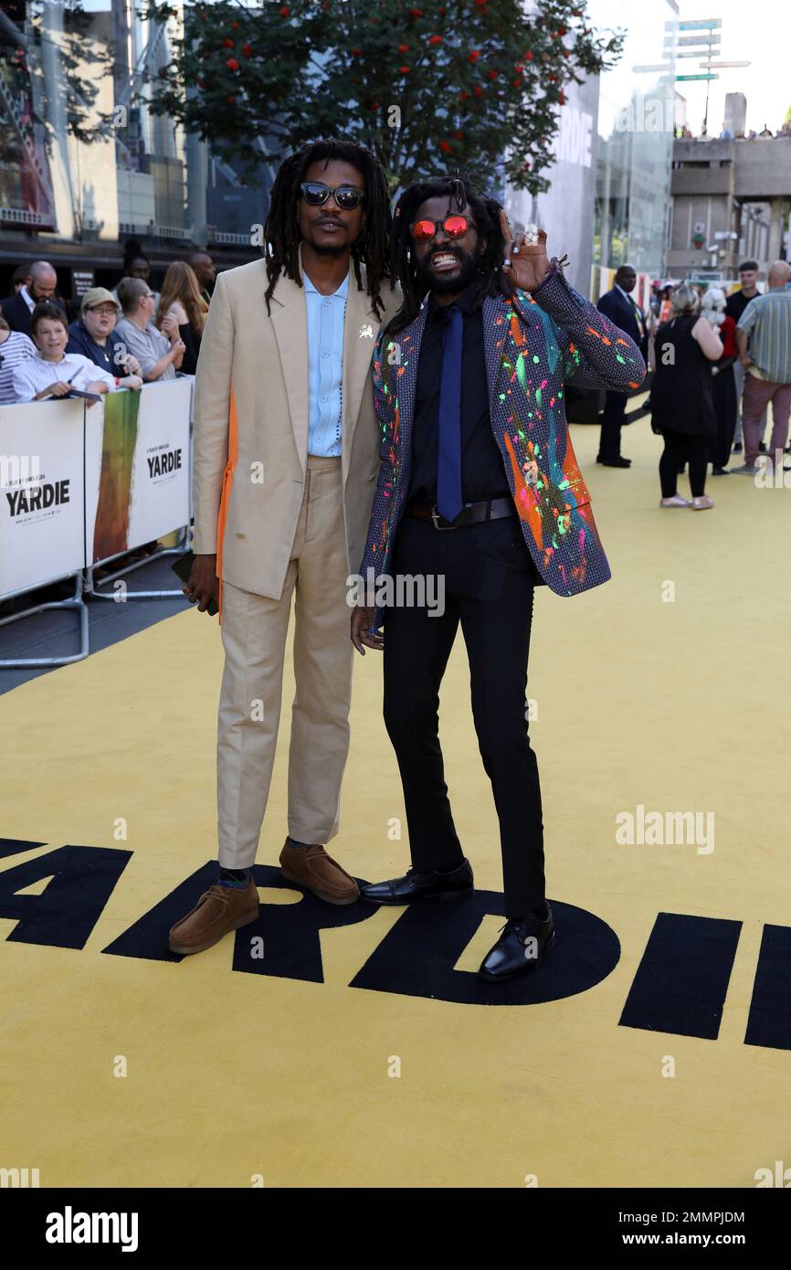 Actors Sheldon Shepherd, left, and Everaldo Creary pose for ...