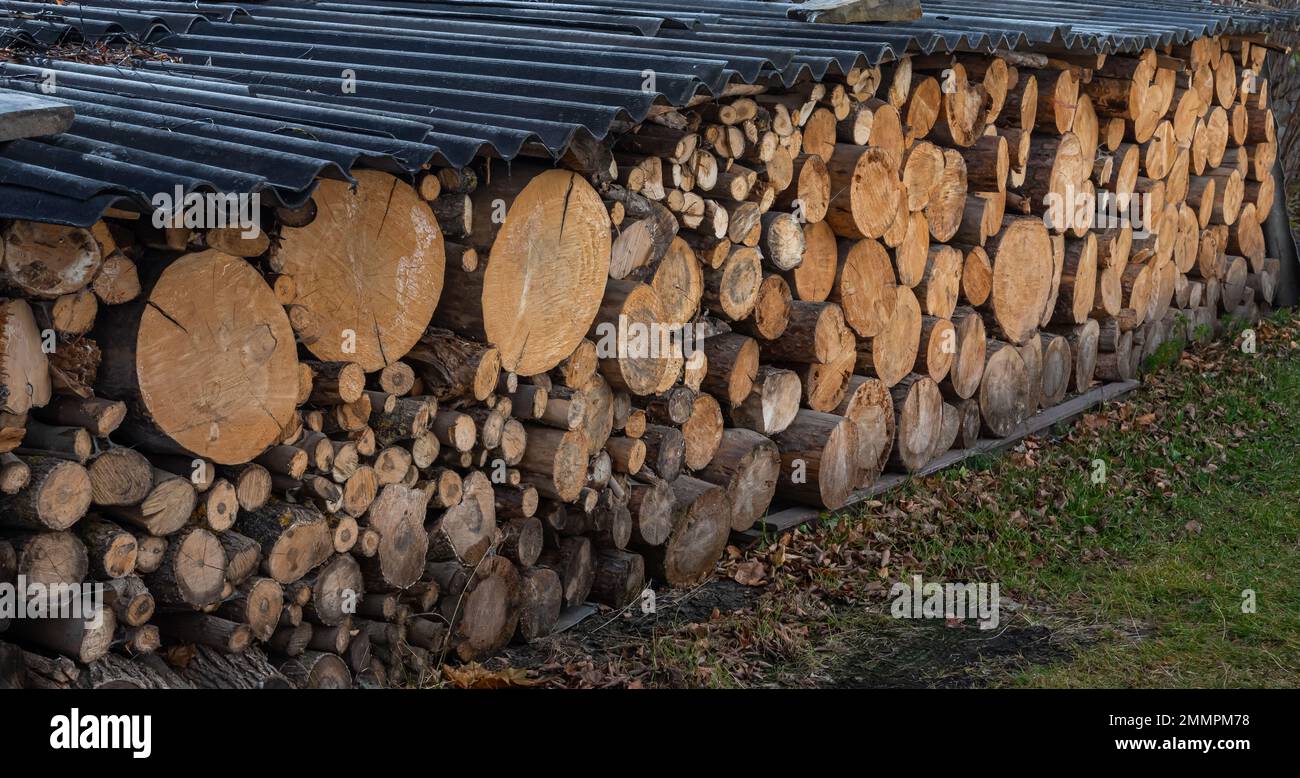 Firewood wood pile stacked triangle hi-res stock photography and images ...
