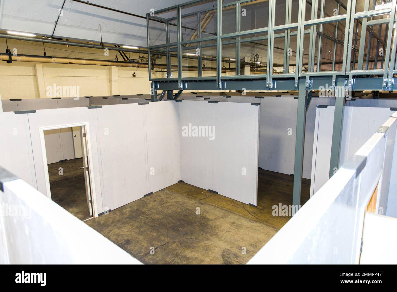 A close-up view of the observation catwalk and a few rooms in the DSCC ...