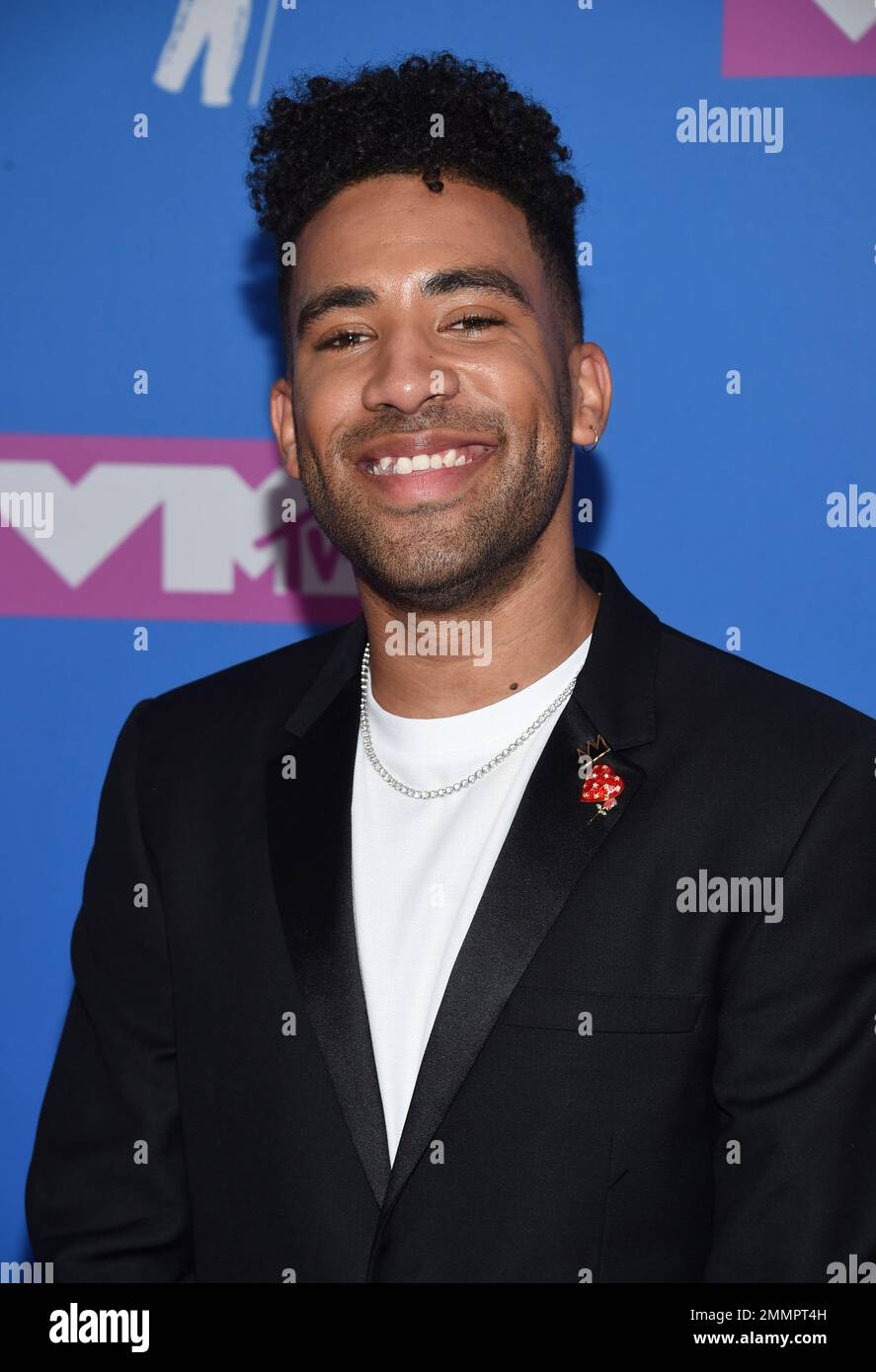 KYLE arrives at the MTV Video Music Awards at Radio City Music Hall on ...