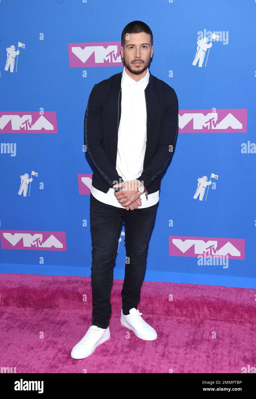 Vinny Guadagnino arrives at the MTV Video Music Awards at Radio City ...