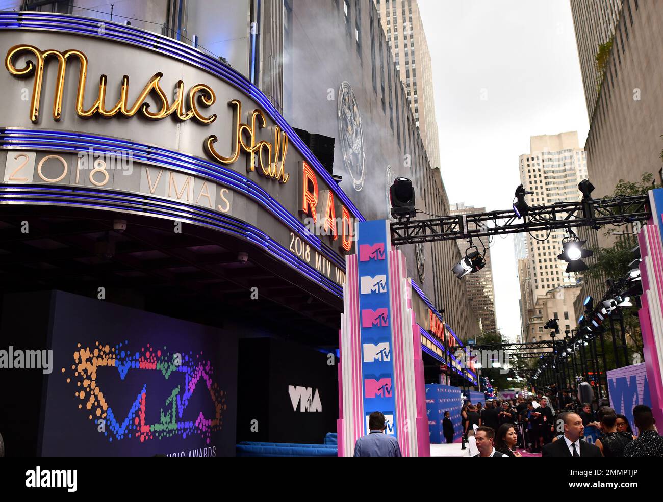 The Radio City Music Hall marquee appears before the start of the MTV ...