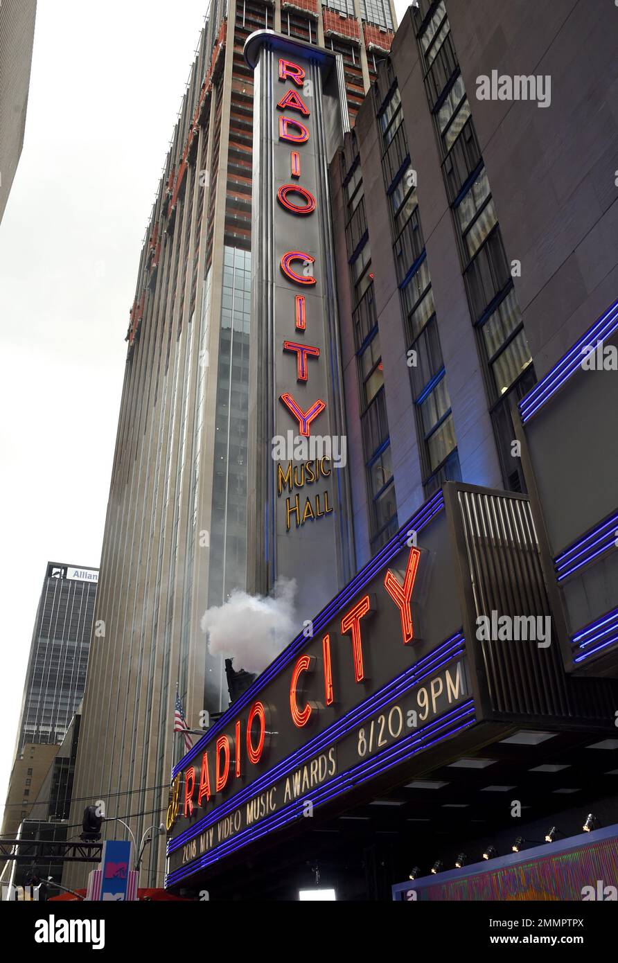 The Radio City Music Hall marquee appears before the start of the MTV ...