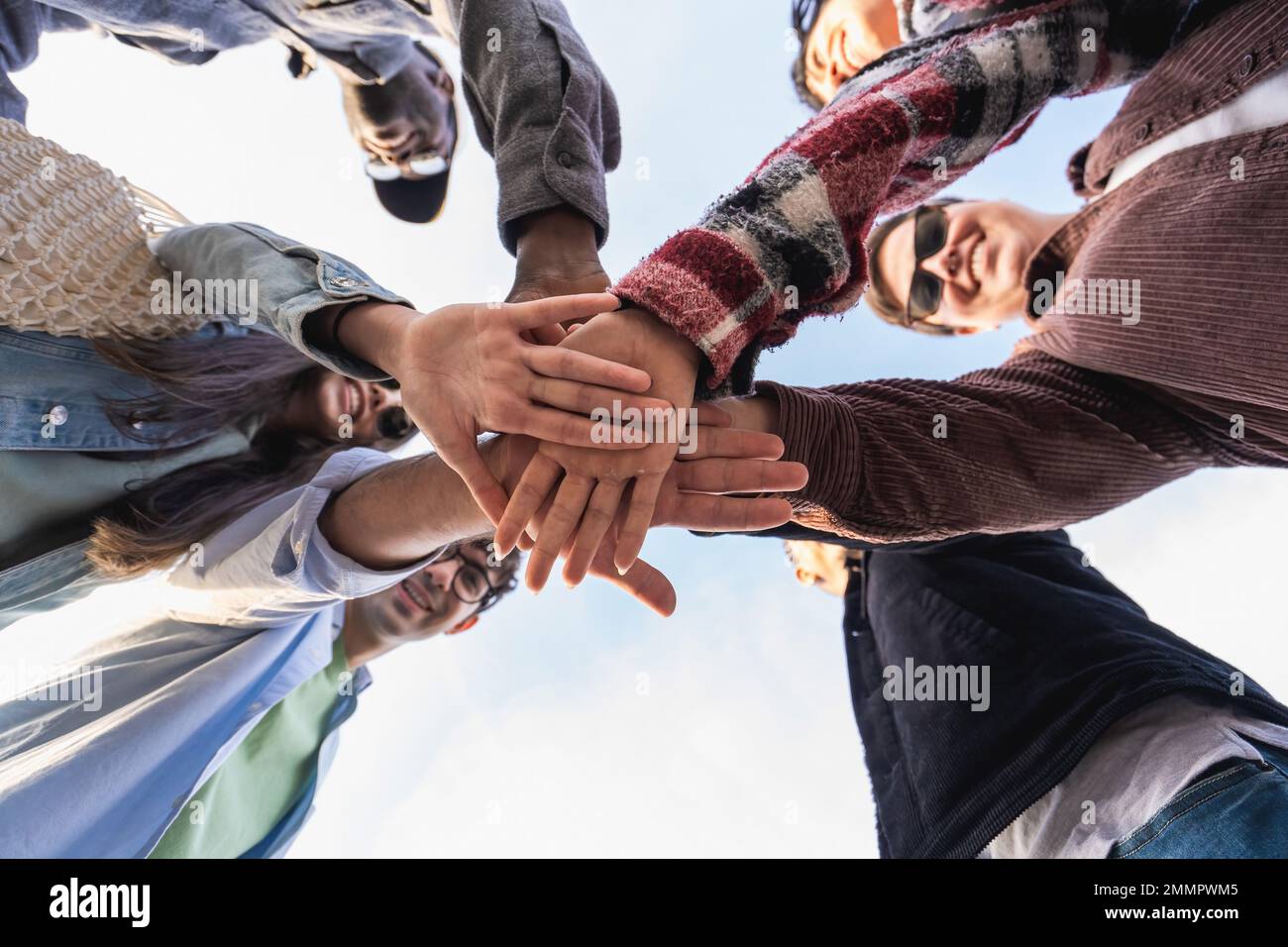 Mutual support camaraderie hi-res stock photography and images - Alamy