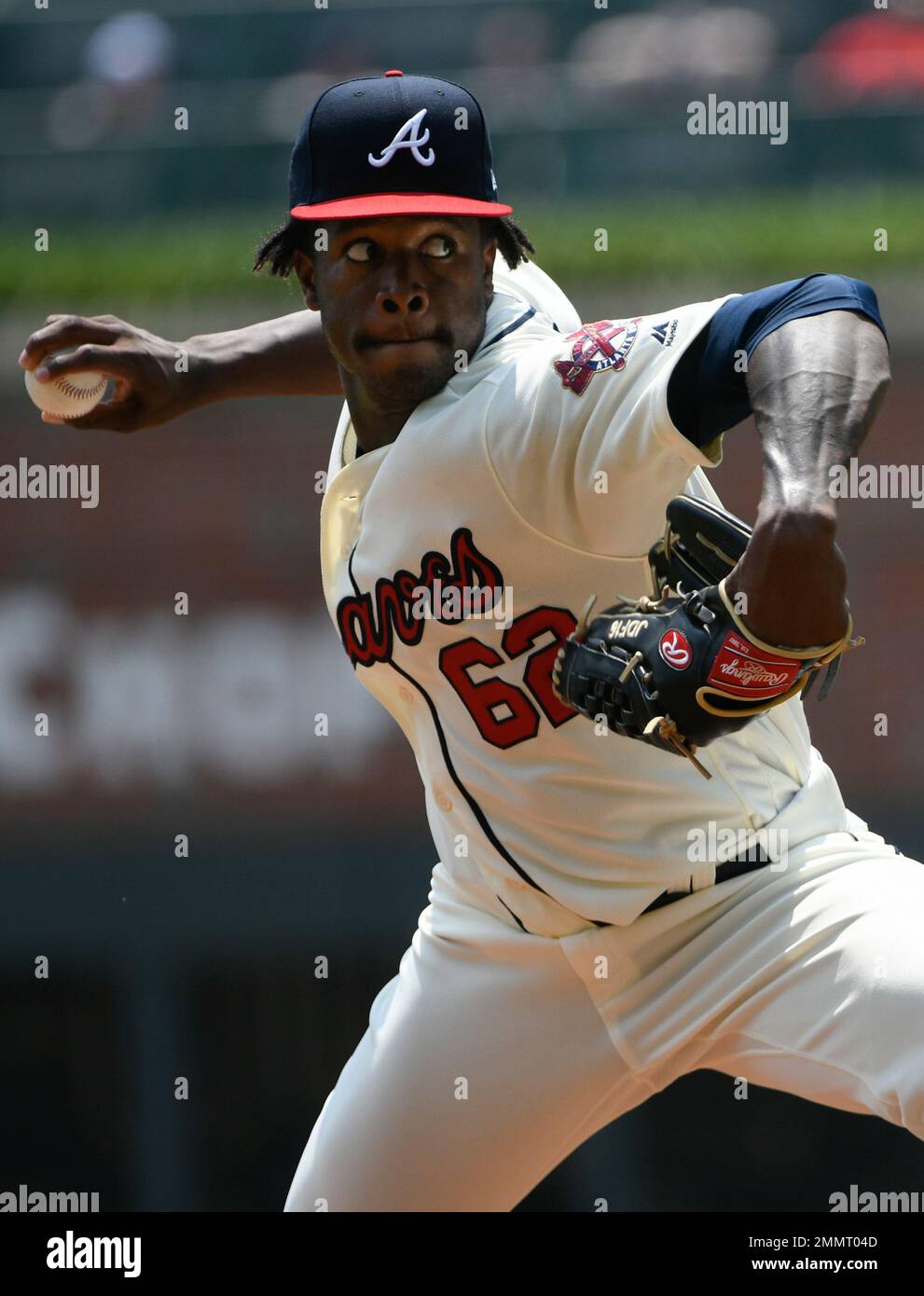 Atlanta Braves' Touki Toussaint makes his MLB debut pitching against ...