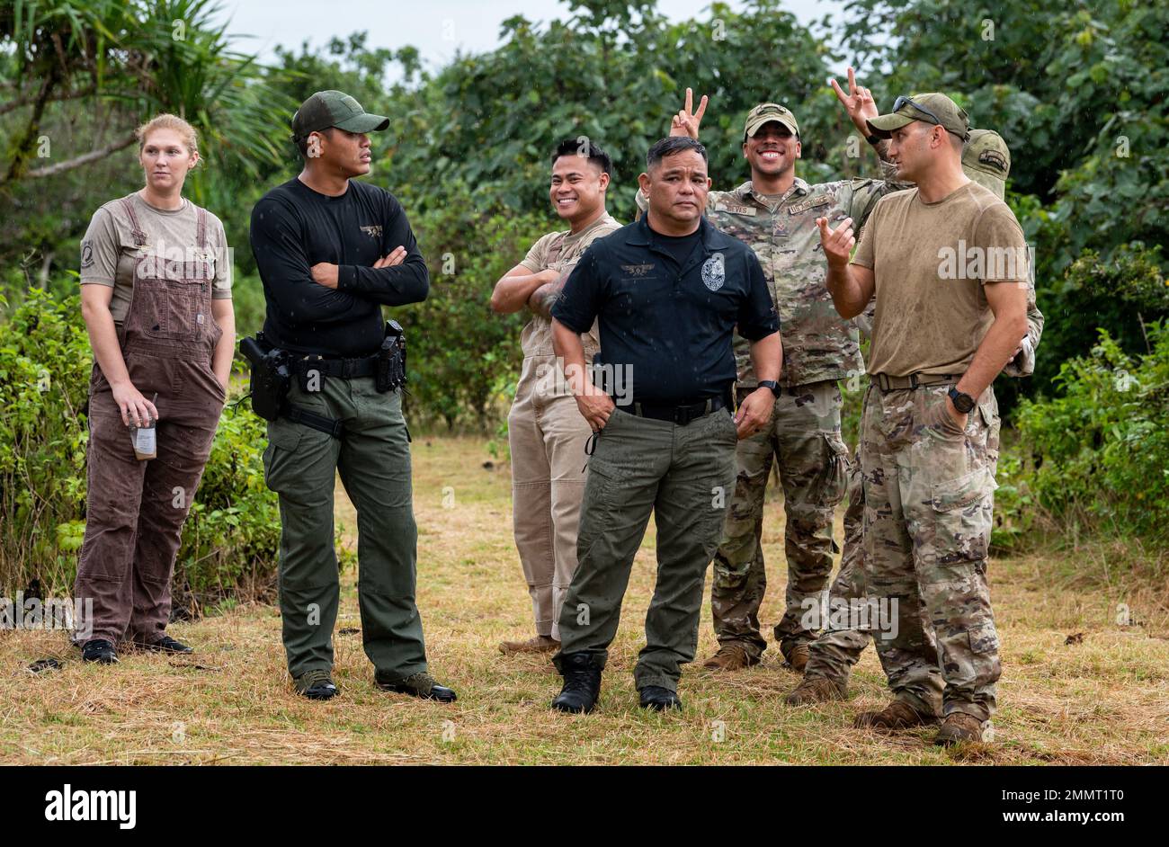 Guam Police Department Special Weapons and Tactics officers, 736th ...