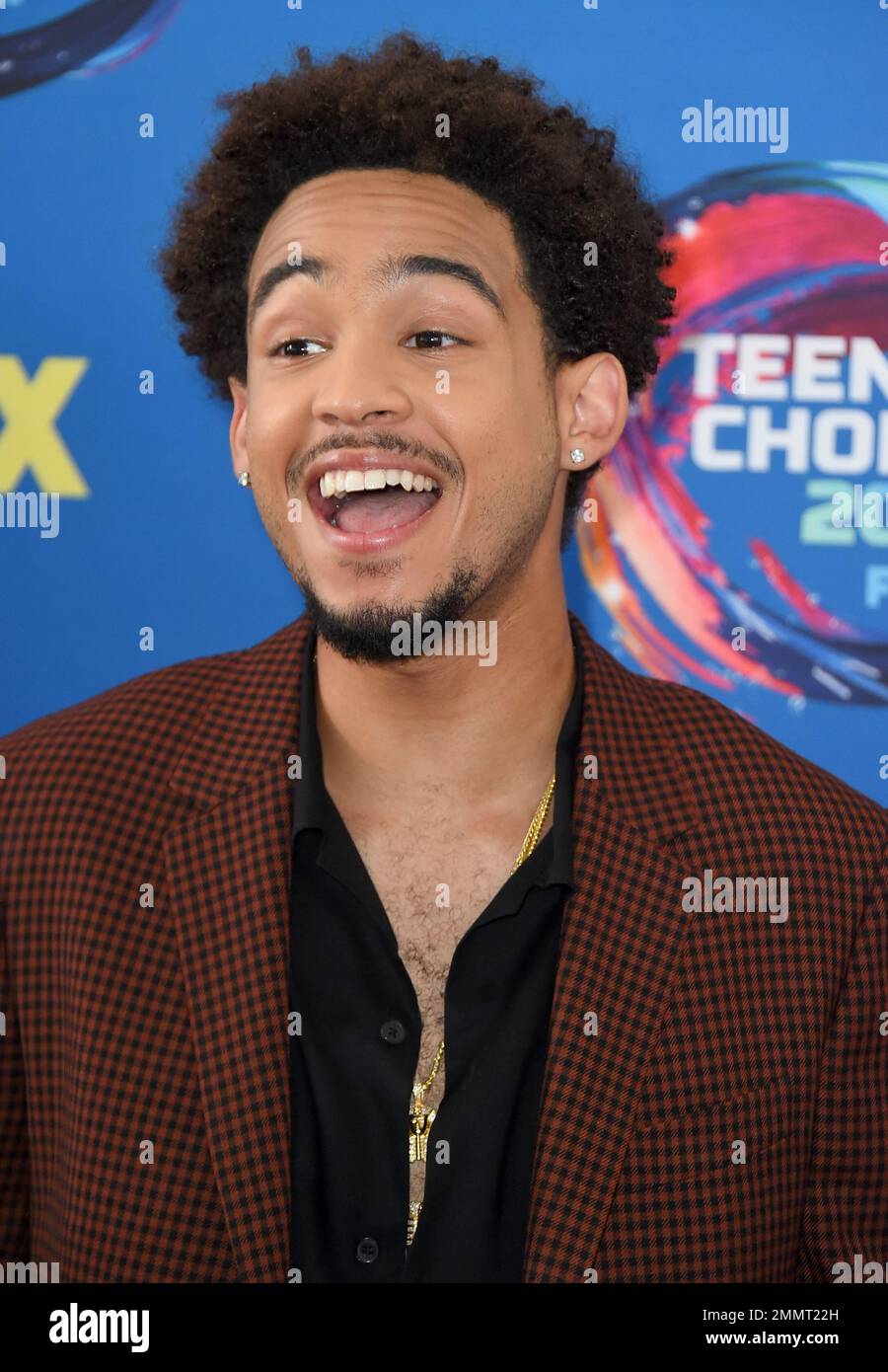 Jorge Lendeborg Jr. arrives at the Teen Choice Awards at The Forum on ...