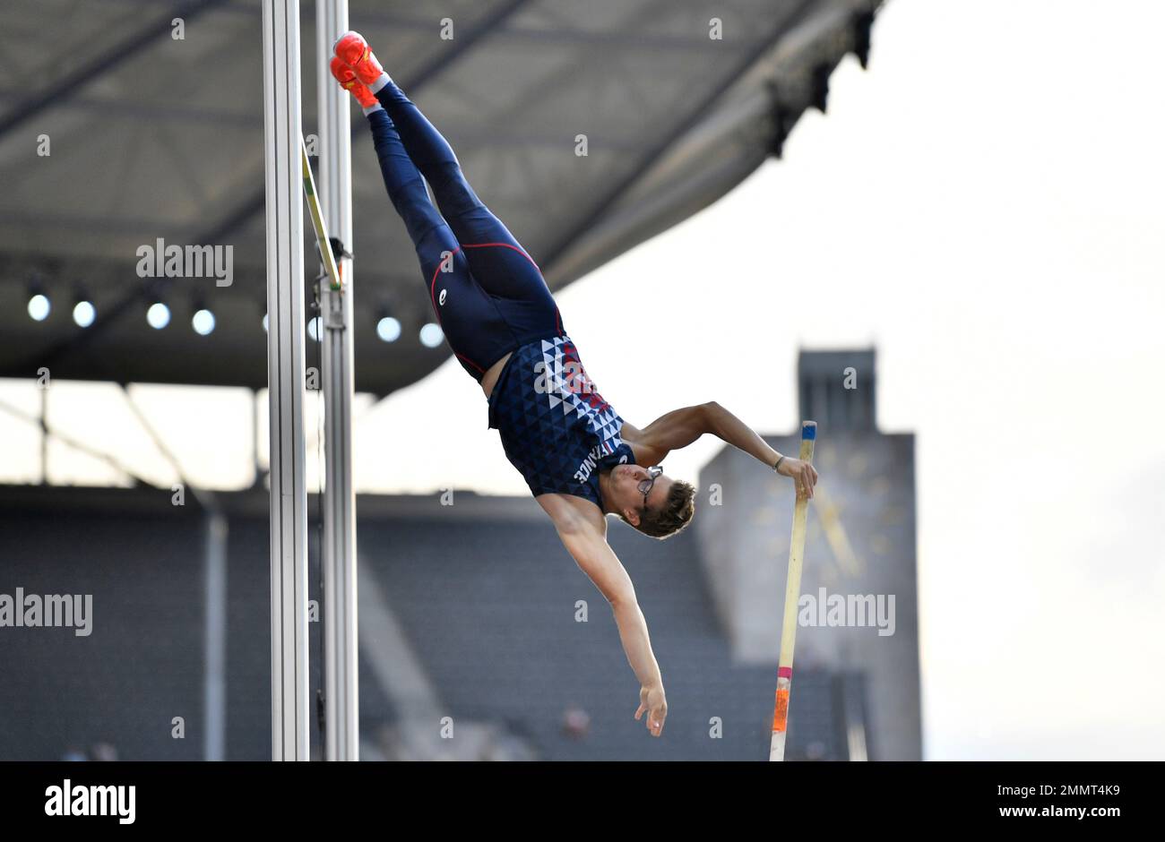 France's Axel Chapelle makes an attempt in the men's pole vault final ...