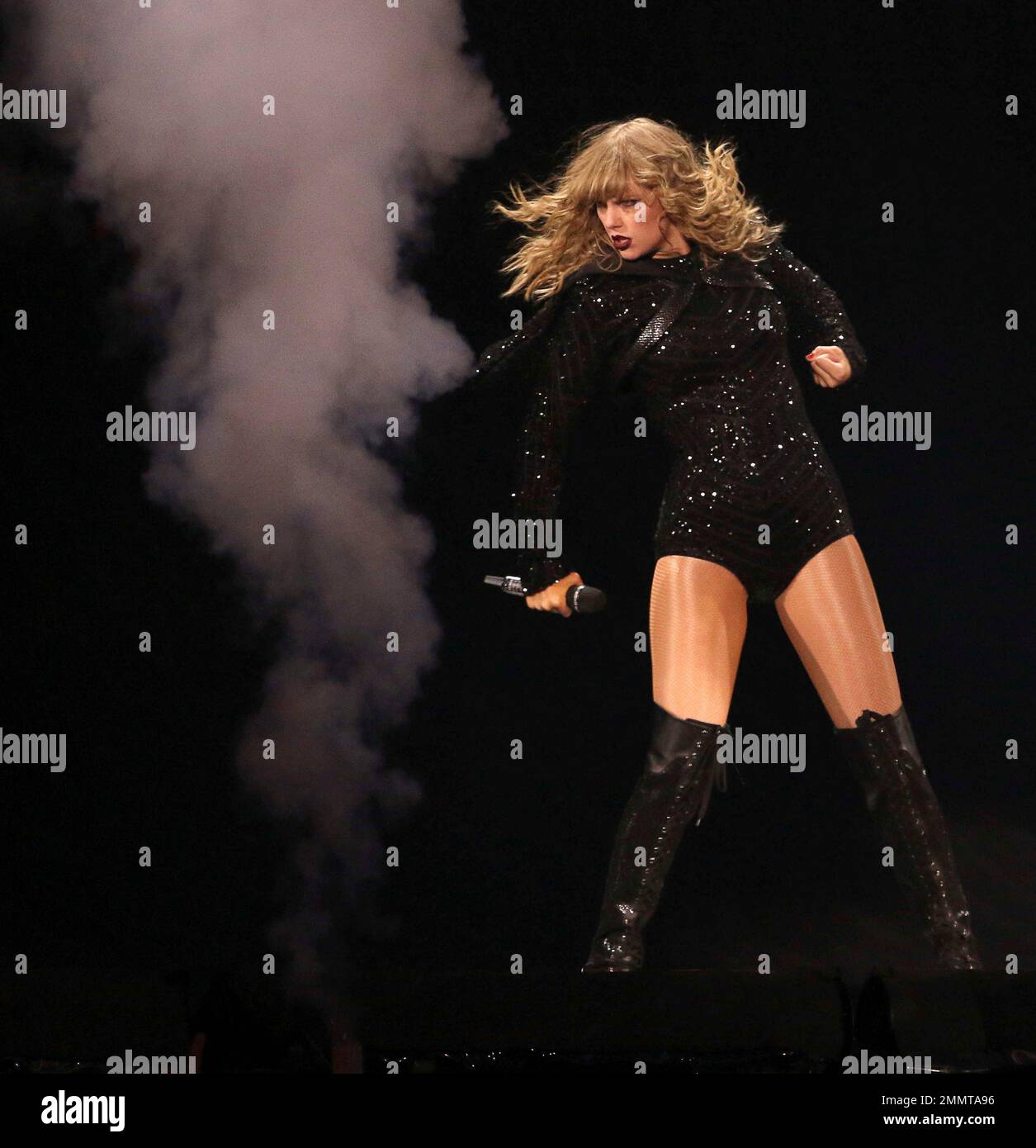 Taylor Swift performs during the Taylor Swift Reputation Stadium Tour ...