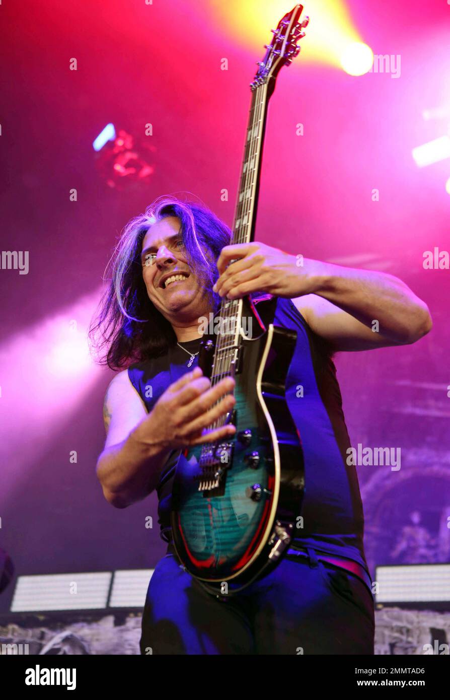 Alex Skolnick with Testament performs as the opener for Slayer at ...