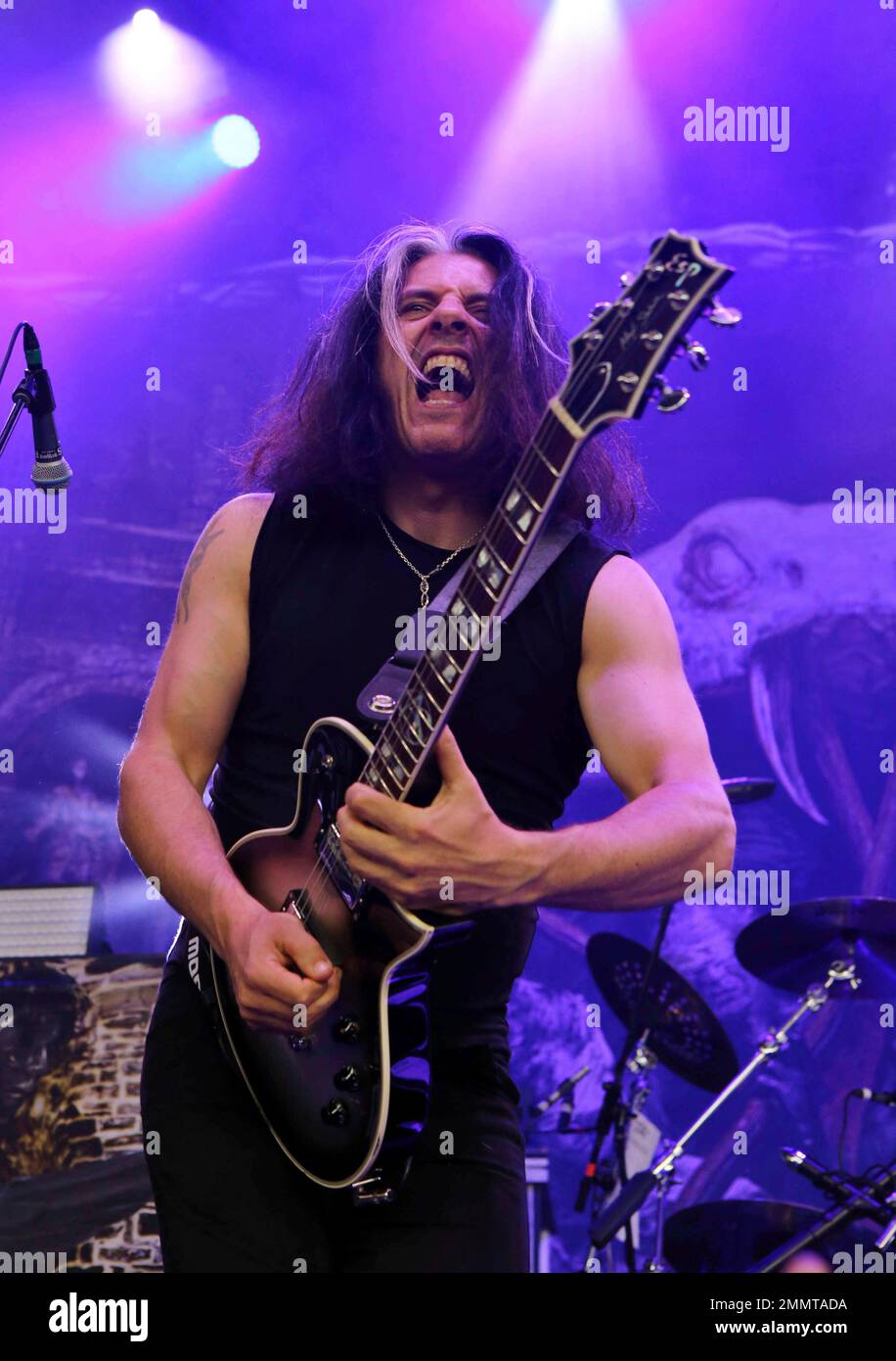 Alex Skolnick with Testament performs as the opener for Slayer at ...