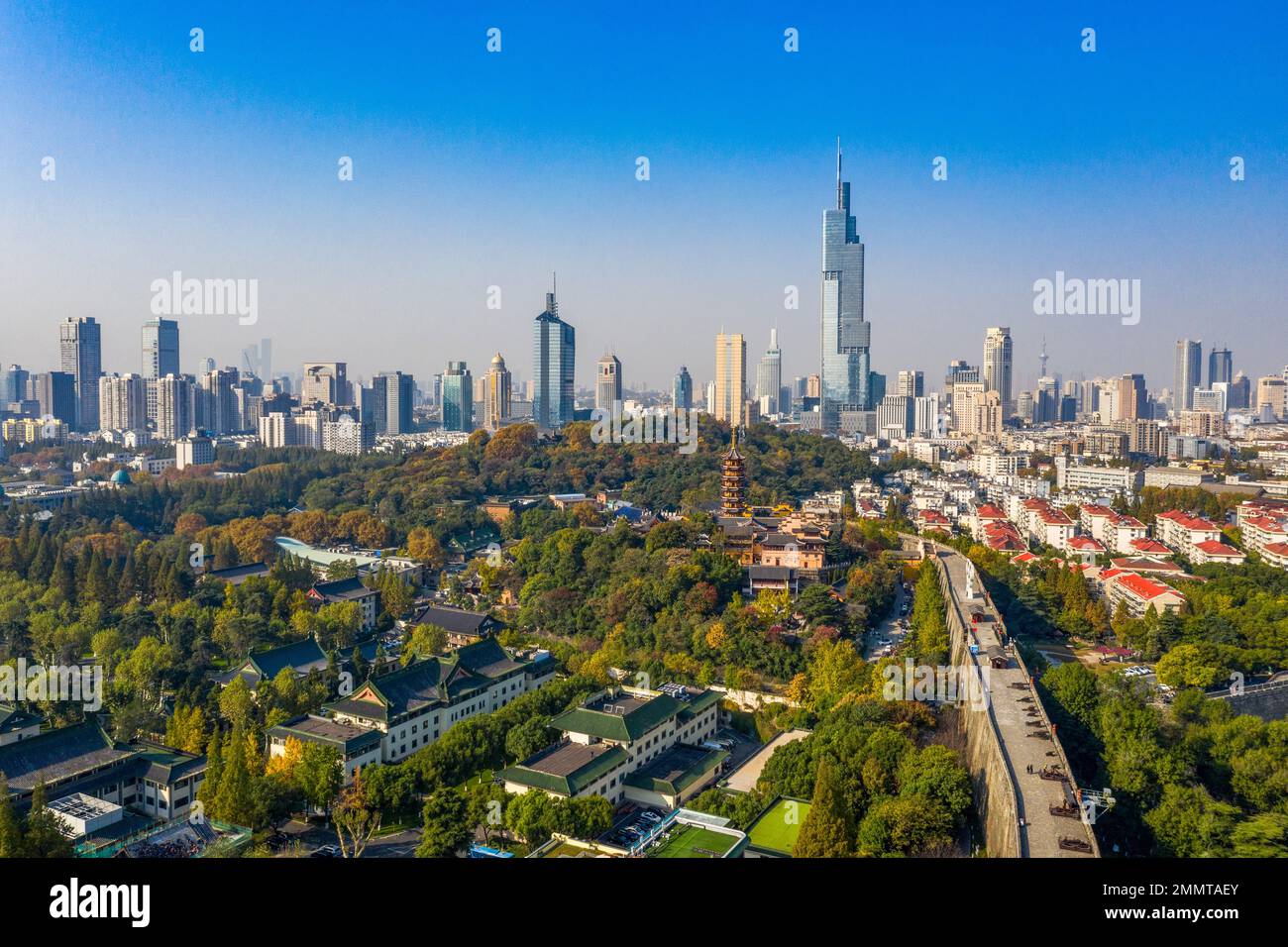 Drum tower of nanjing hi-res stock photography and images - Alamy