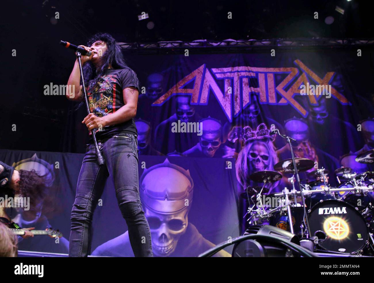 Joey Belladonna with Anthrax performs as the opener for Slayer at ...