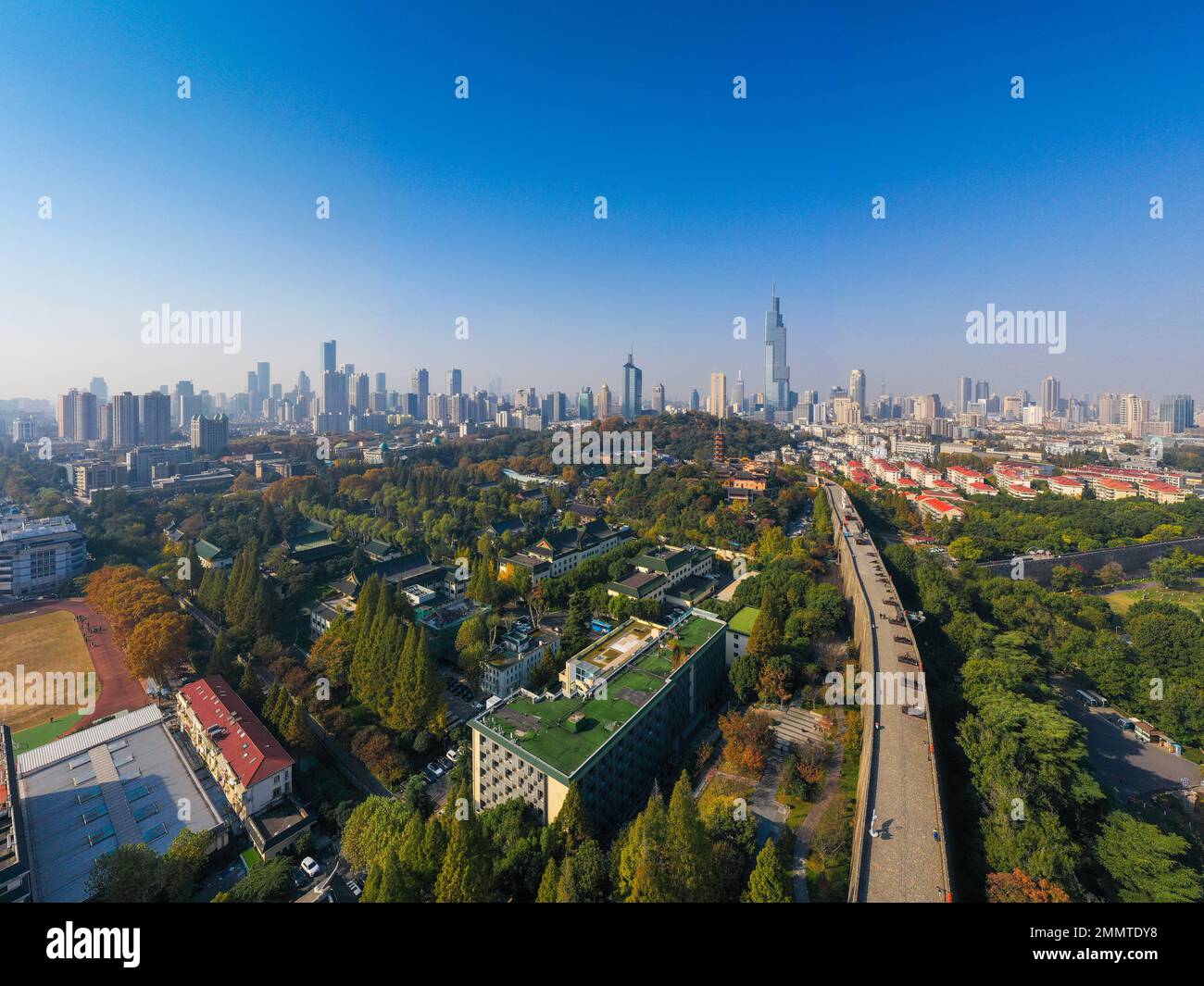 Drum tower of nanjing hi-res stock photography and images - Alamy