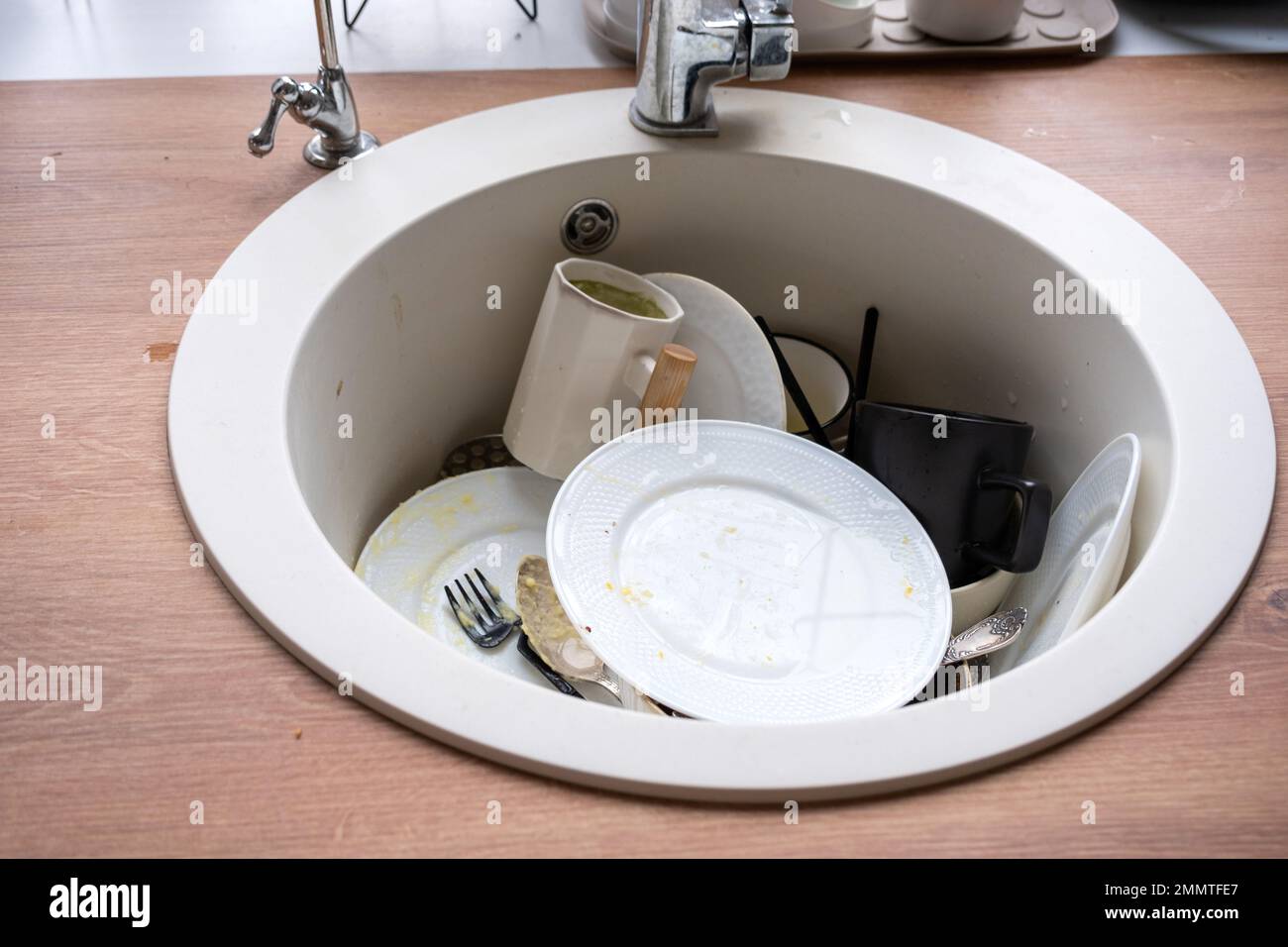 Party mess dish hi-res stock photography and images - Alamy