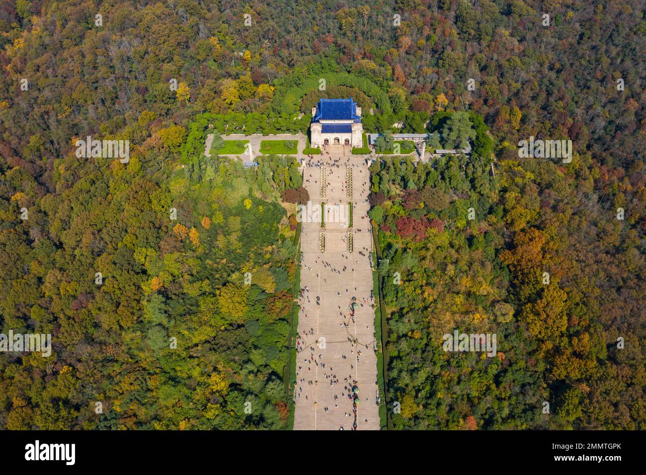 Sun yat-sen's mausoleum in nanjing Stock Photo - Alamy