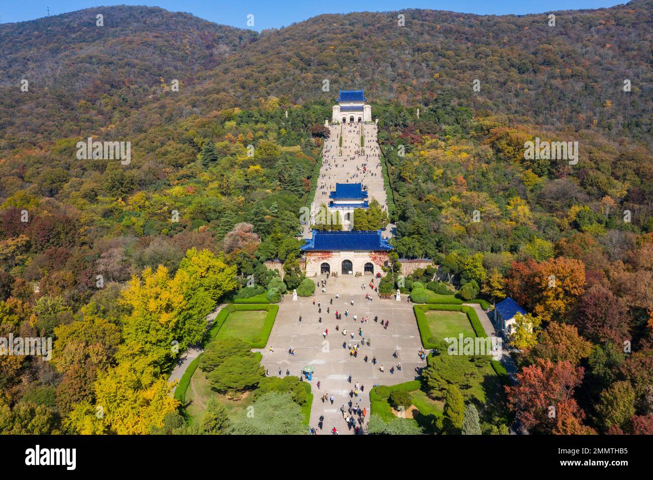 Sun yat-sen's mausoleum in nanjing Stock Photo - Alamy