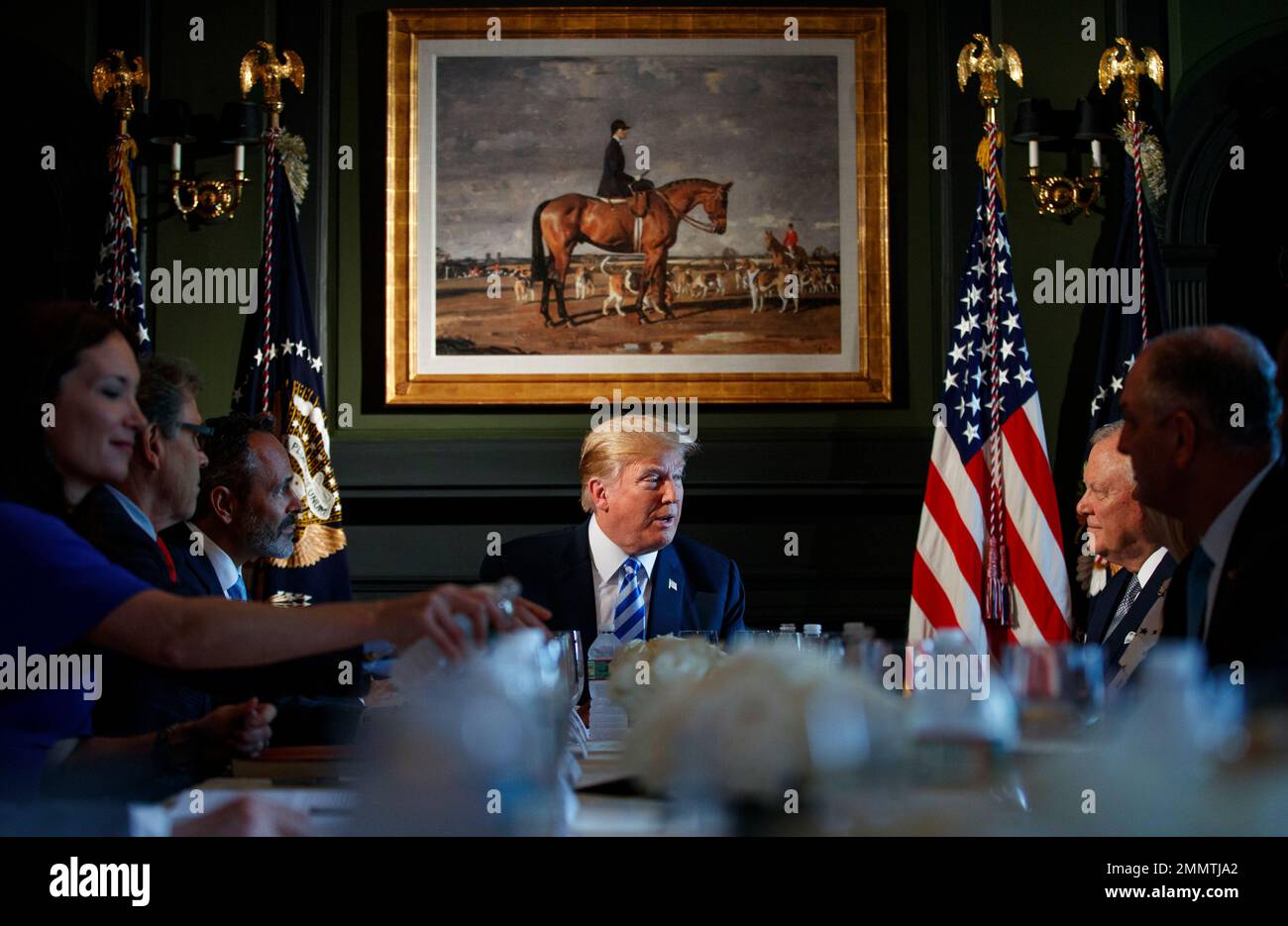 President Donald Trump looks to Georgia Governor Nathan Deal, second ...