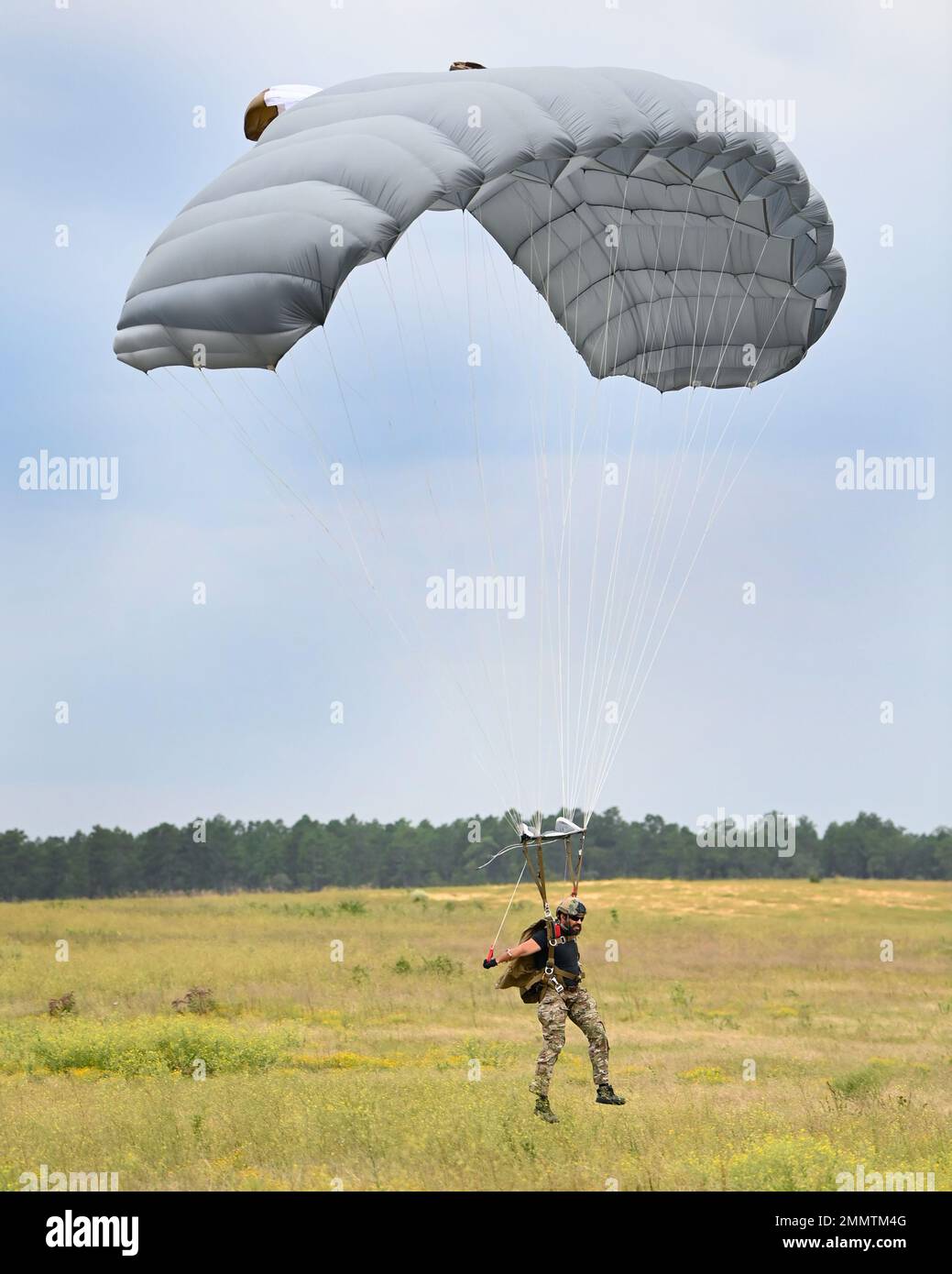 A Soldier from the U.S. Army John F. Kennedy Special Warfare Center and ...