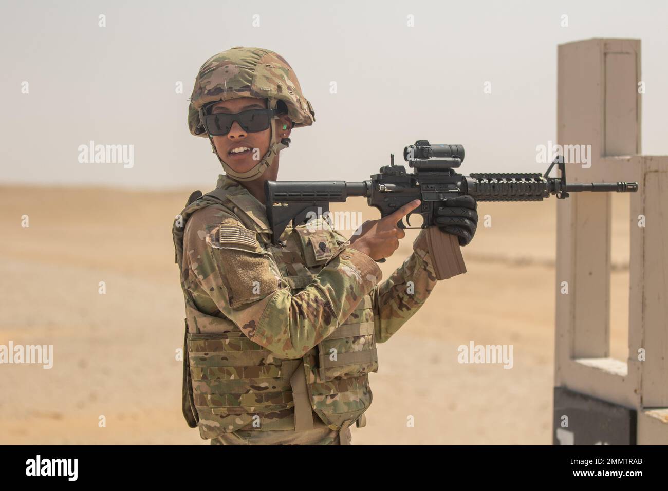 U.S. Army Soldiers from the 35th Infantry Division conduct M17 and M4 ...