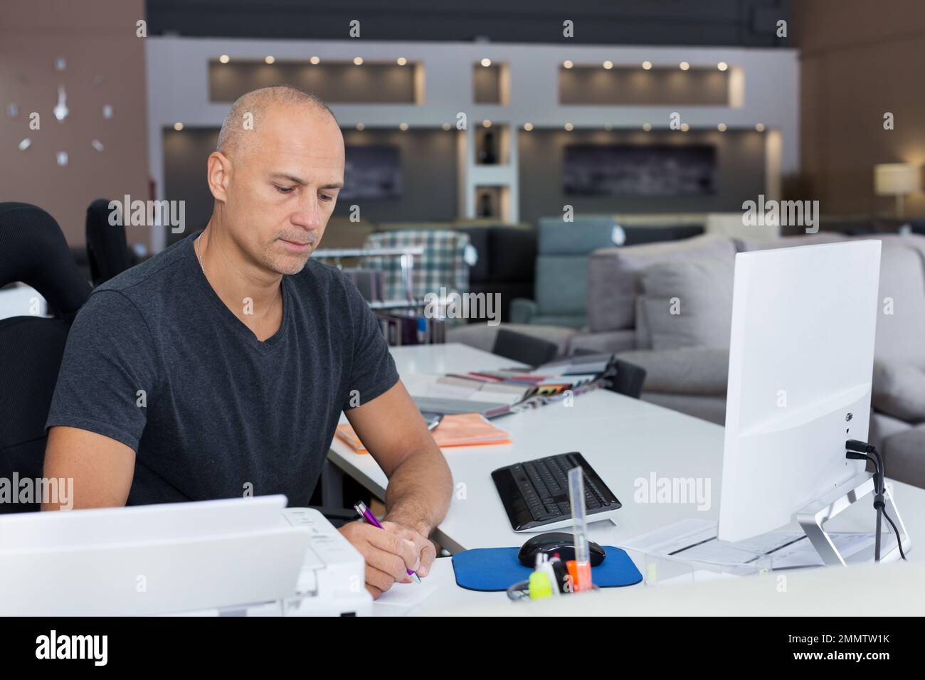 Computer sales and store and assistant hi-res stock photography and ...