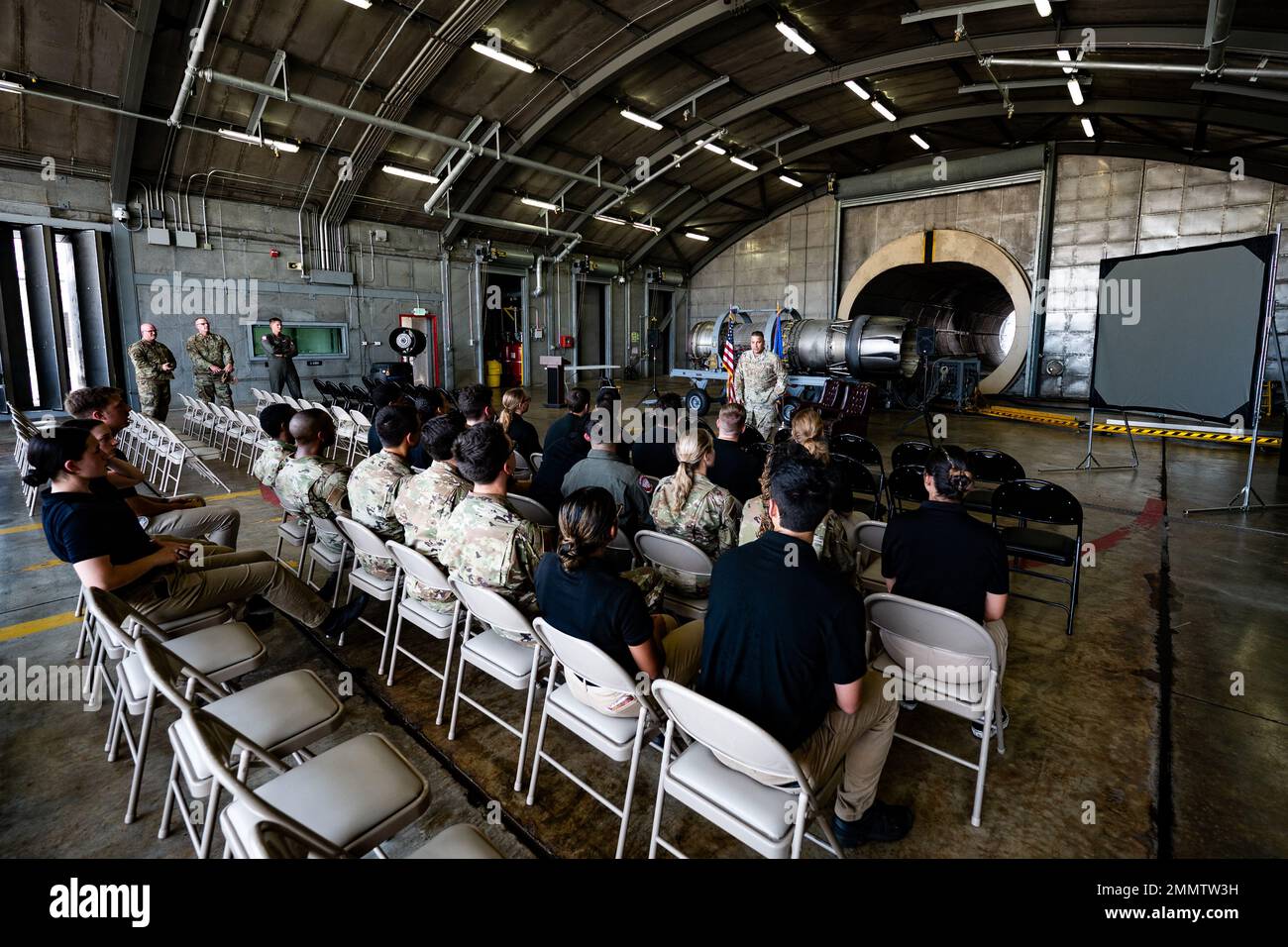 U.S. Air Force ROTC cadets from the University of Southern Alabama ...