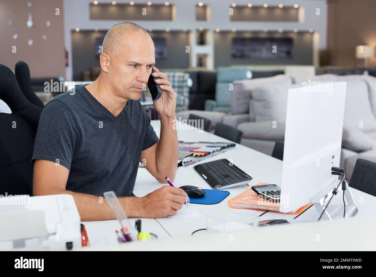 Computer sales and store and assistant hi-res stock photography and ...