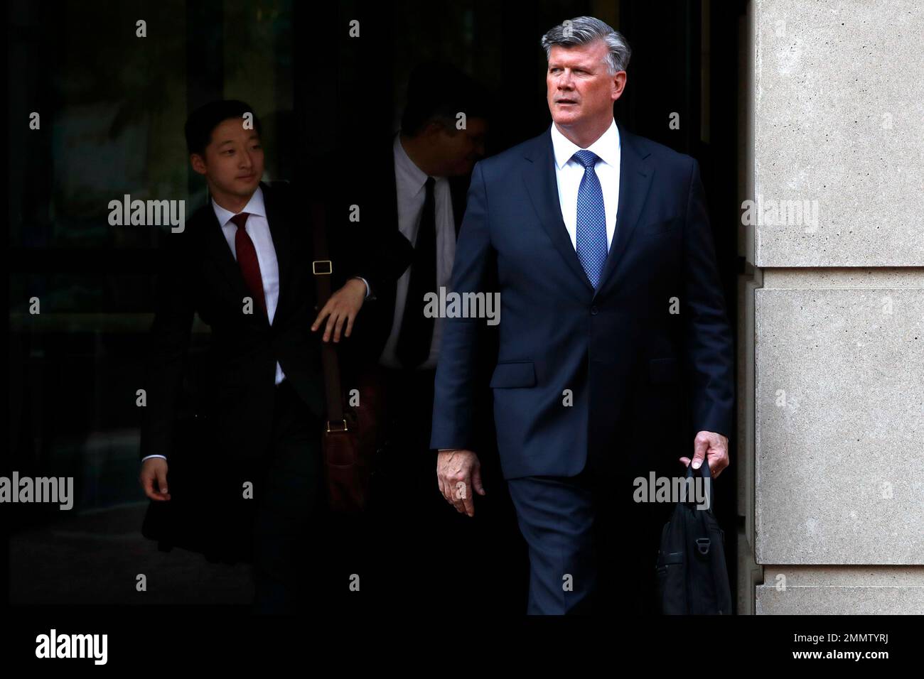 Kevin Downing, right, attorney for Paul Manafort, leaves federal court ...